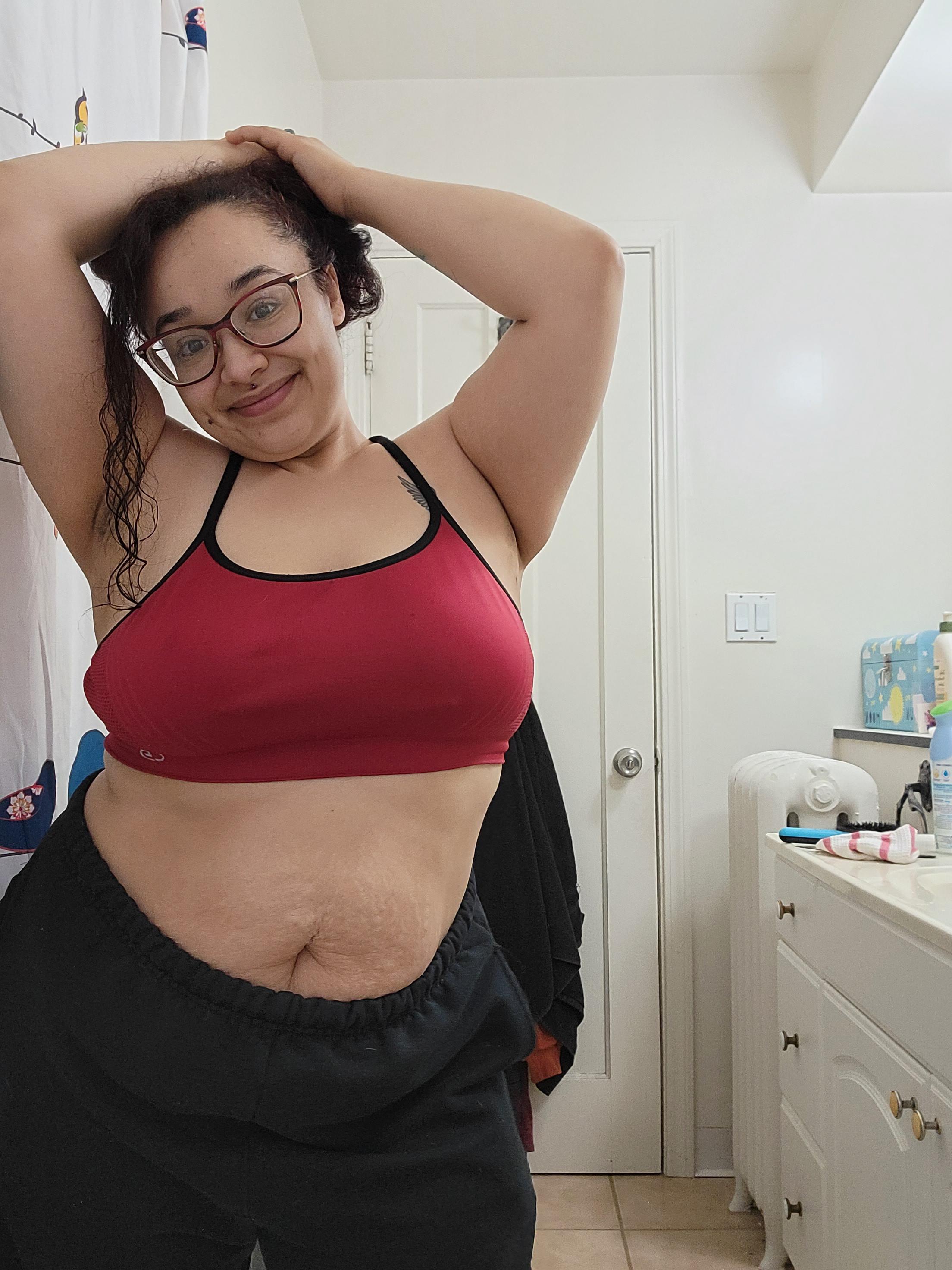 Hola!! 😘😘😘 | Scrolller