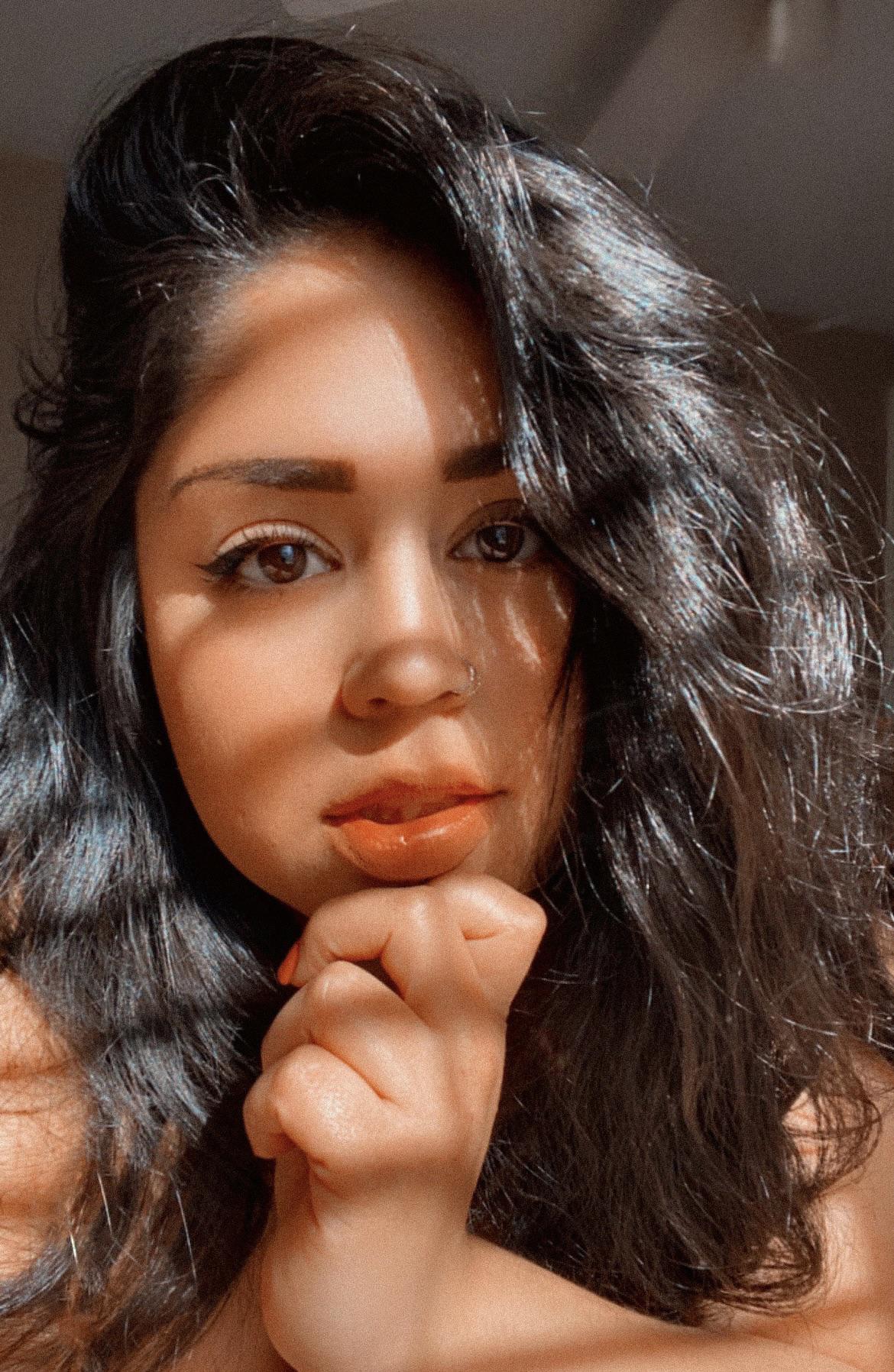 Hola 👋🏼 | Scrolller