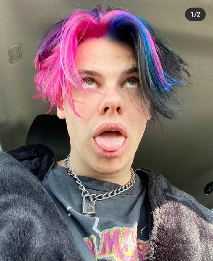 HOLY SHIT HE DYED HIS HAIR AGAIN AND IT LOOKS SO COOL | Scrolller