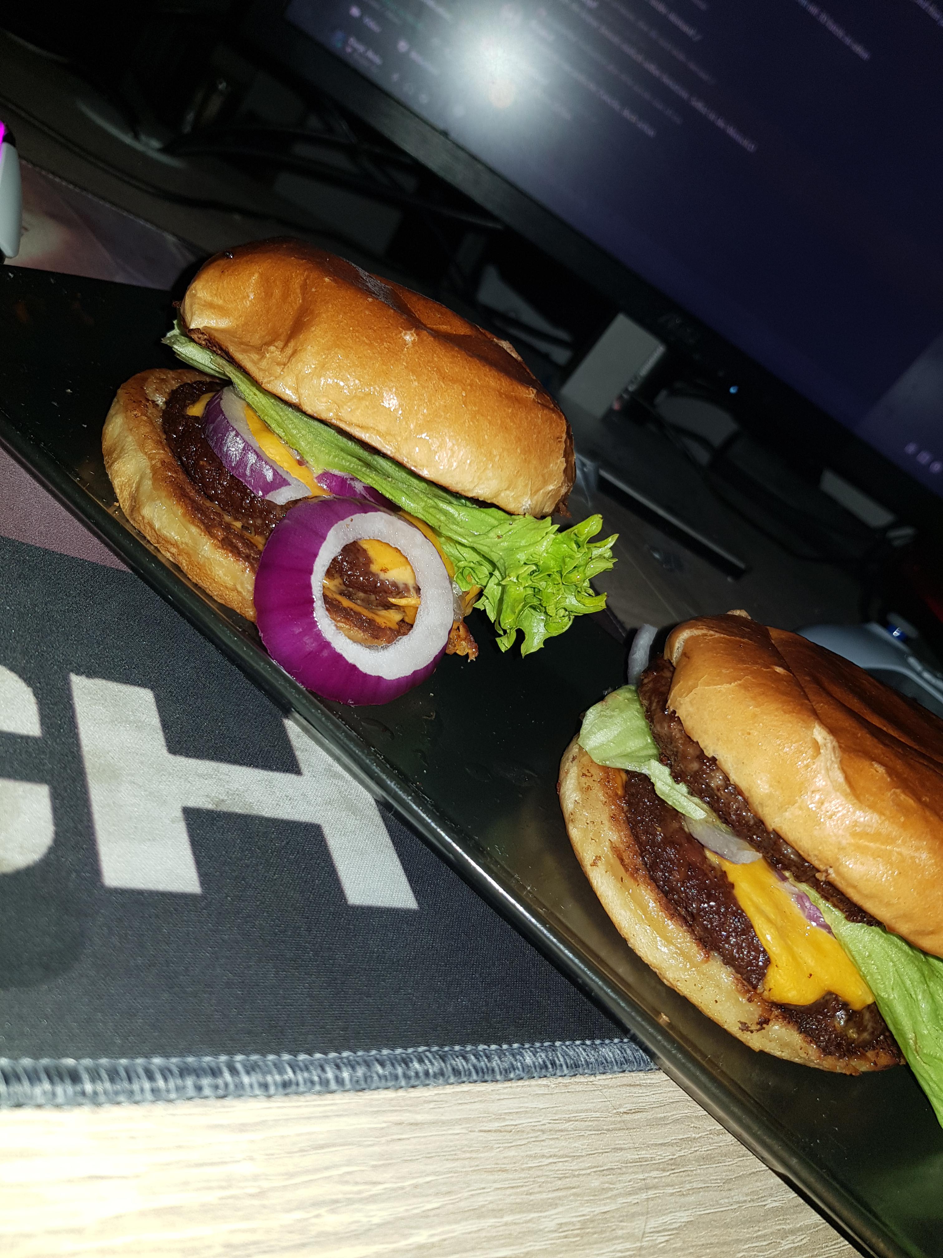 [homemade] Burger Scrolller