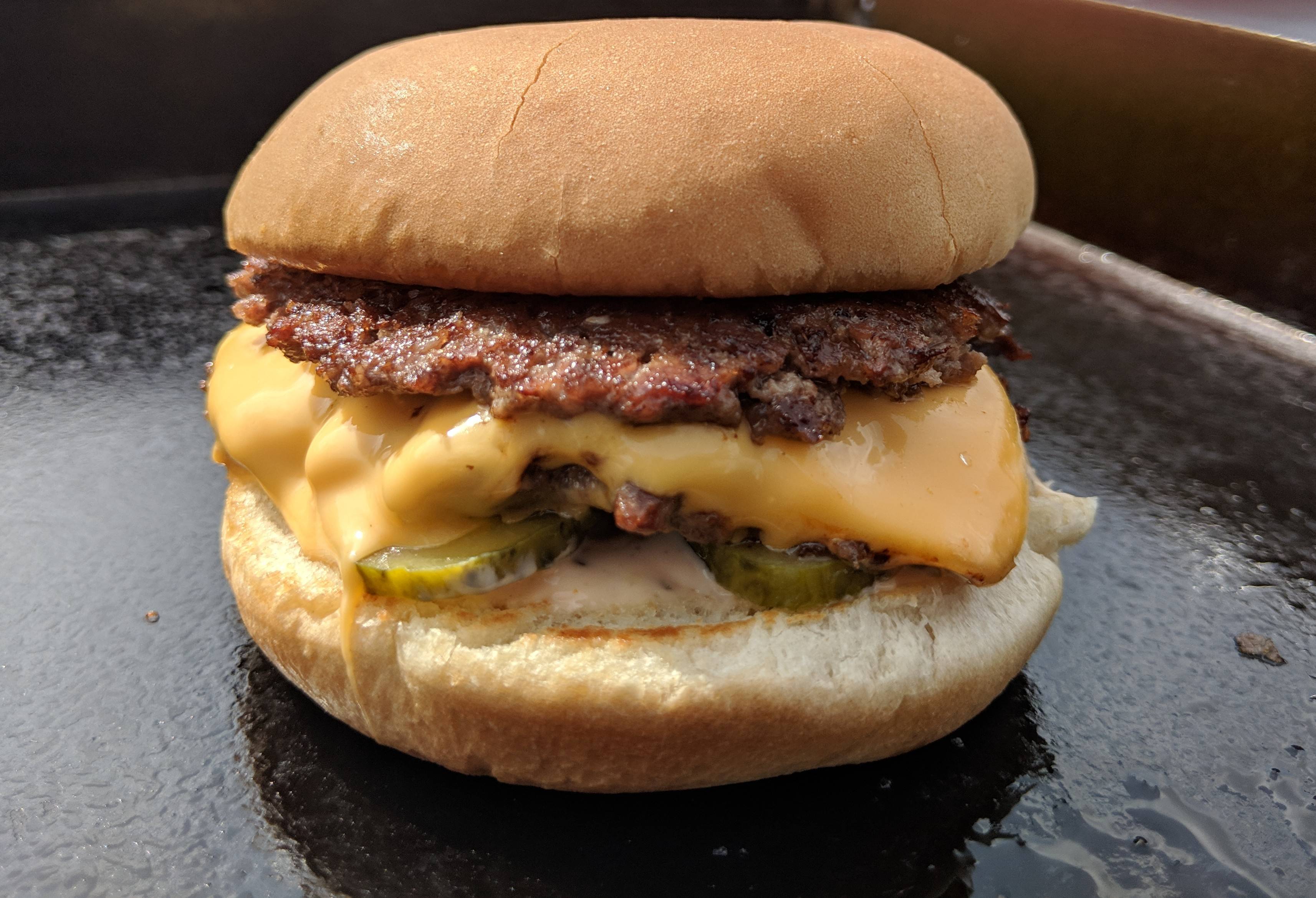 Homemade Double Smashed Cheeseburger | Scrolller