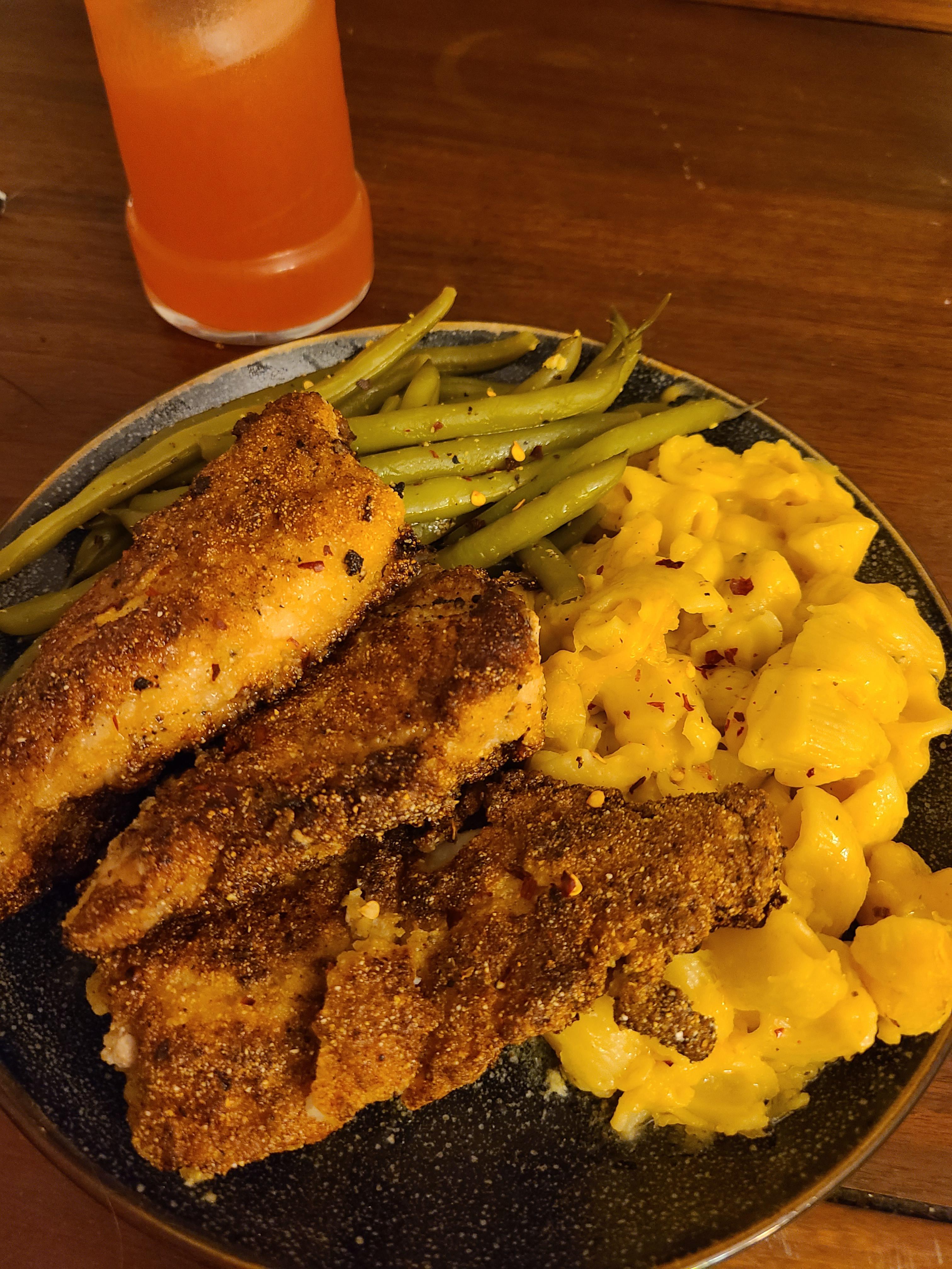 [Homemade] Fried Catfish with Green Beans and Mac n Cheese | Scrolller