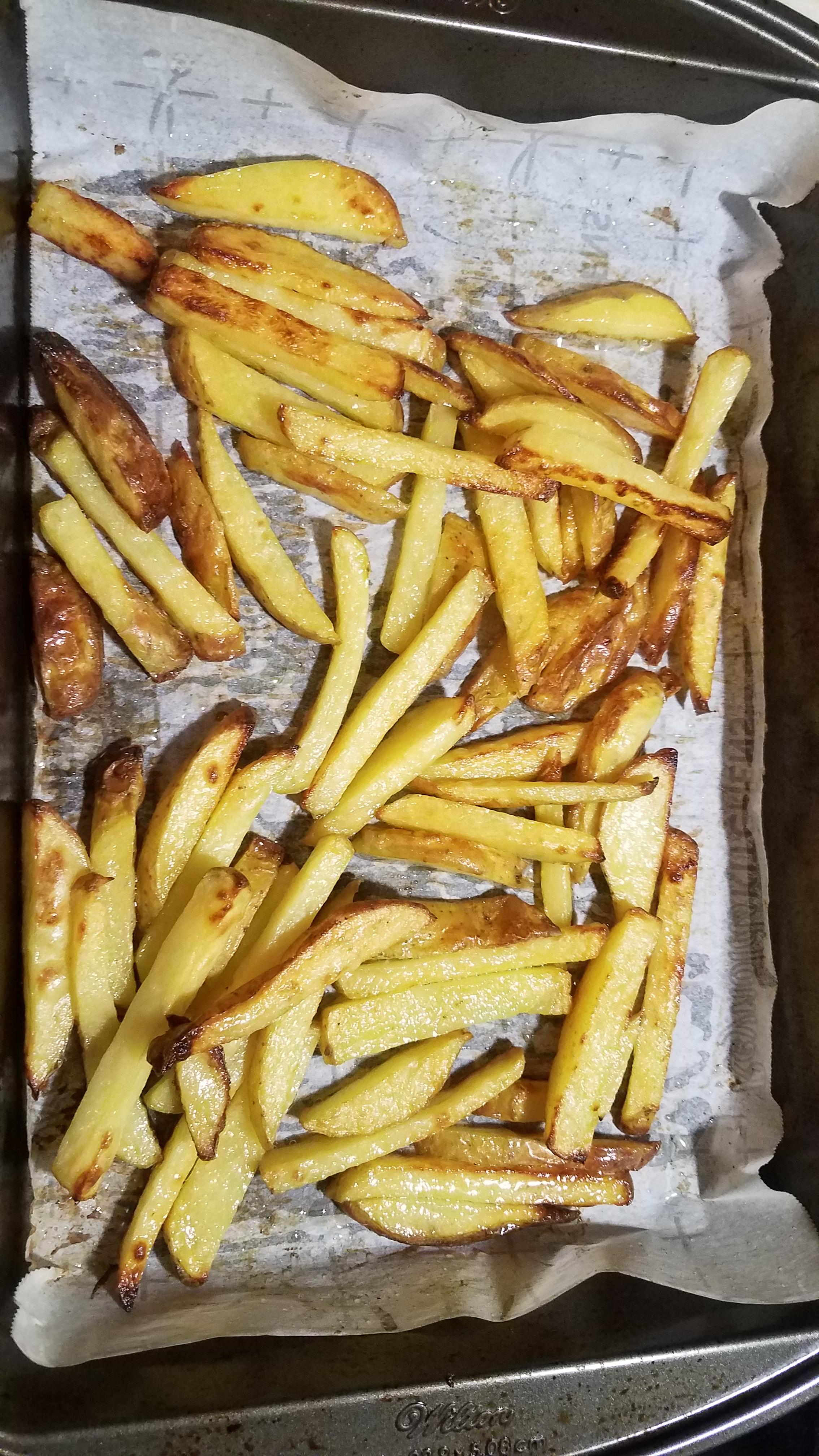 Homemade OvenBaked French Fries | Scrolller