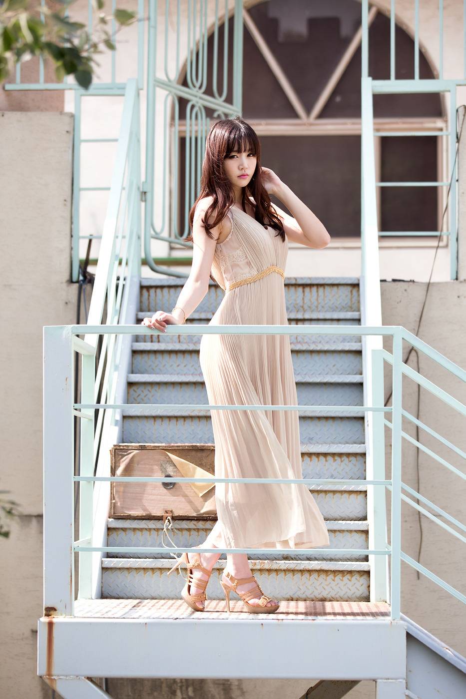 Hong Ji Yeon | Scrolller