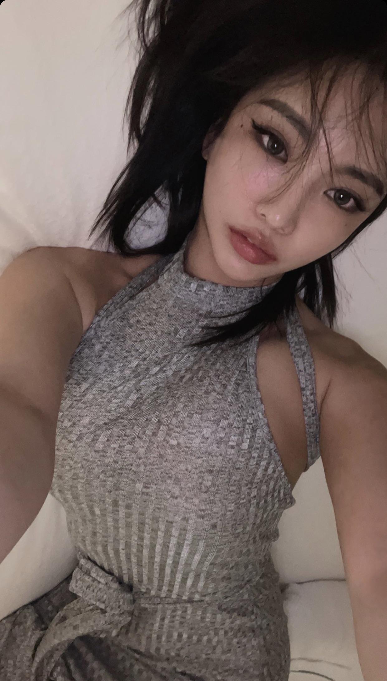 Hot 🥵 | Scrolller