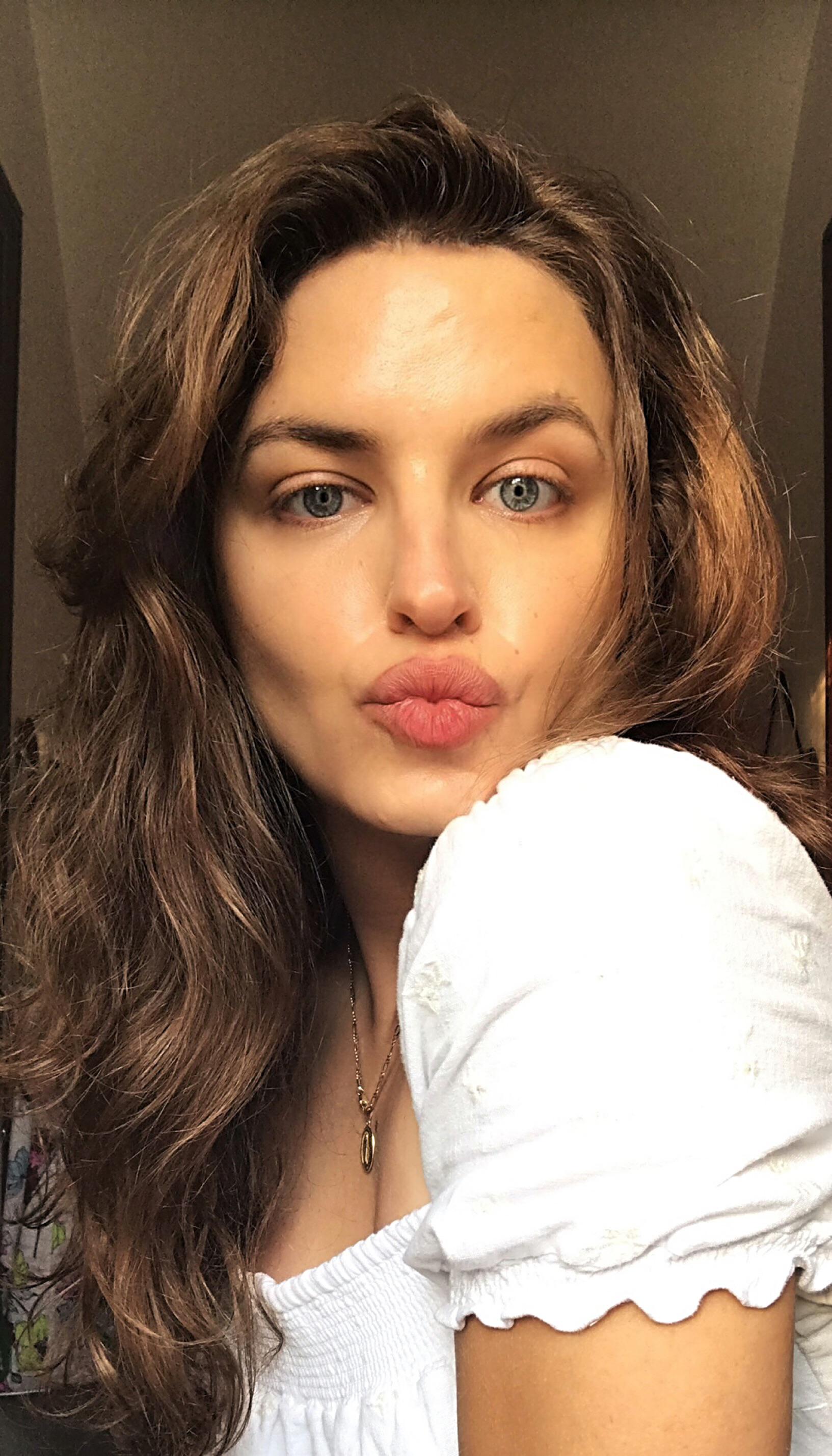 Hot and sweaty but looking glamorous (Trans woman, 35 y/o, 20 mos HRT). | Scrolller