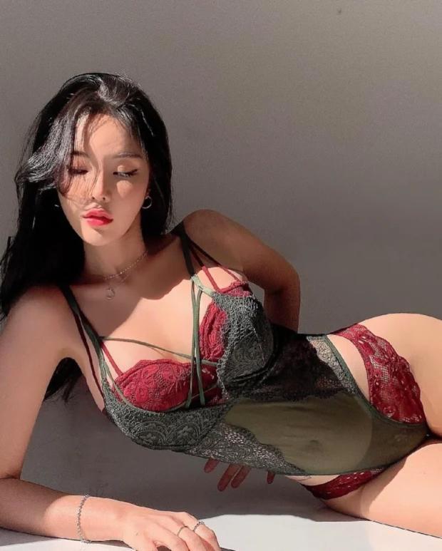 Hot Asian | Scrolller