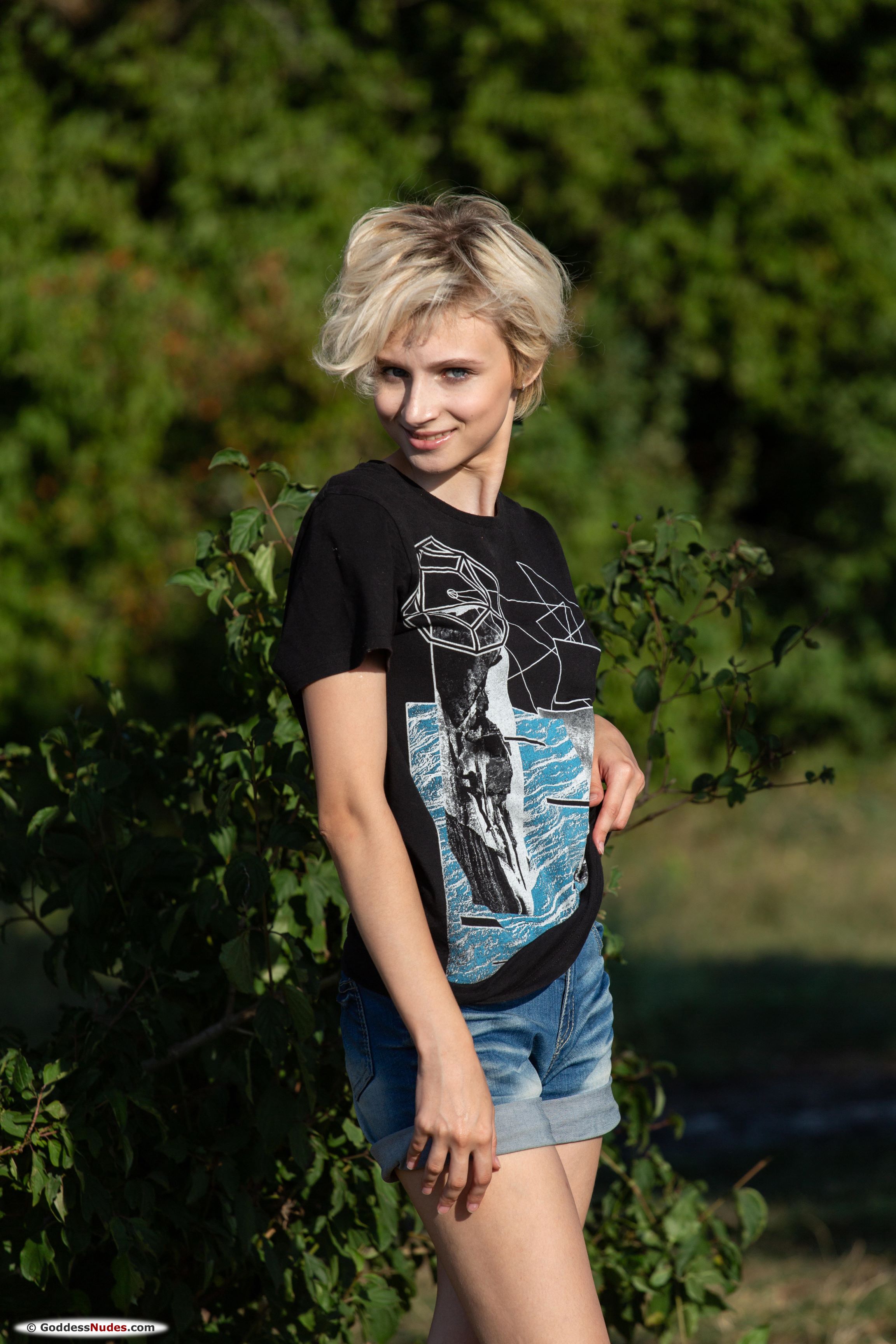 Hot even clothed | Scrolller