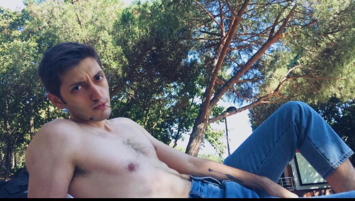 hot or not | Scrolller