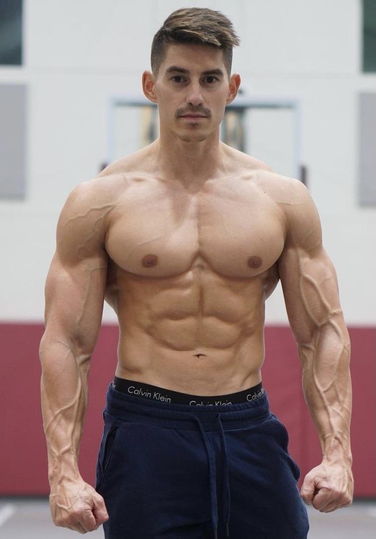 “Hot pecs” … | Scrolller