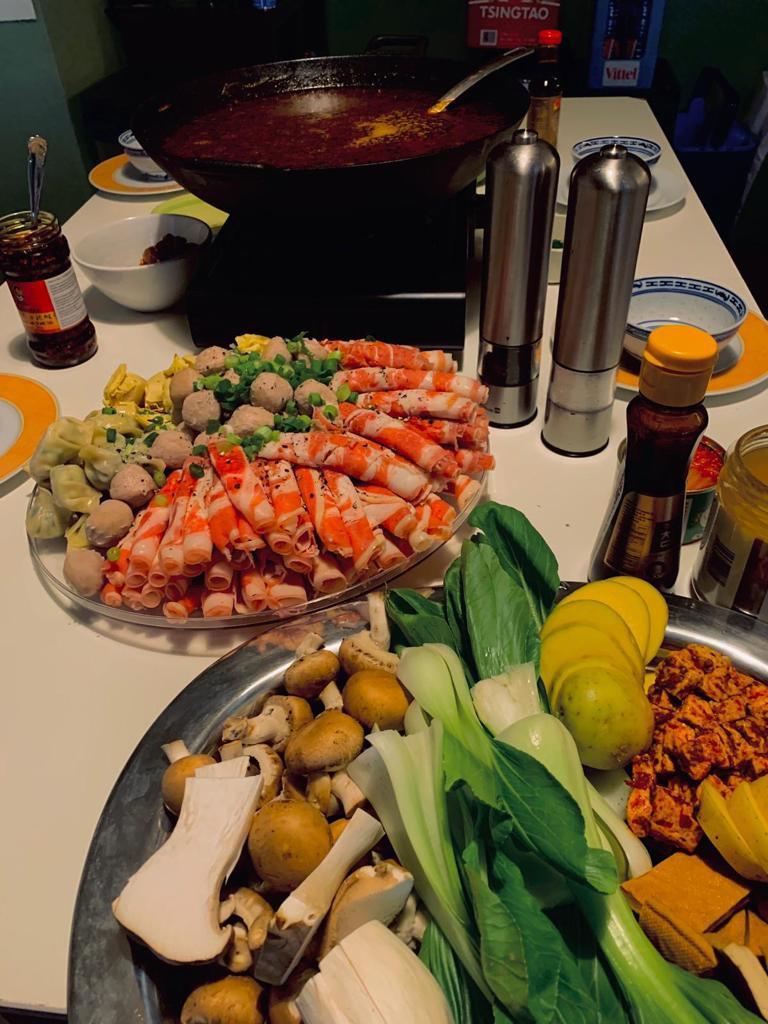 Hot Pot is amazing 😻 | Scrolller