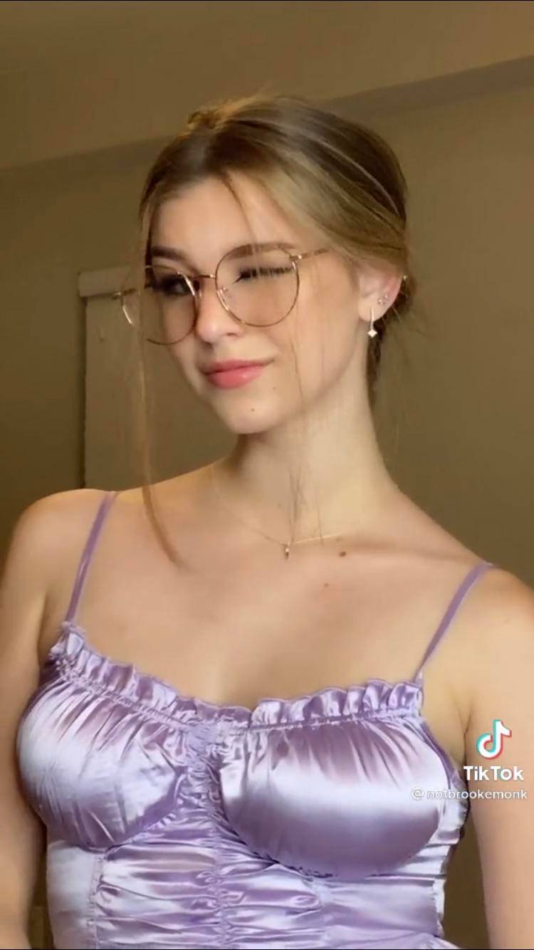 Hottie Scrolller