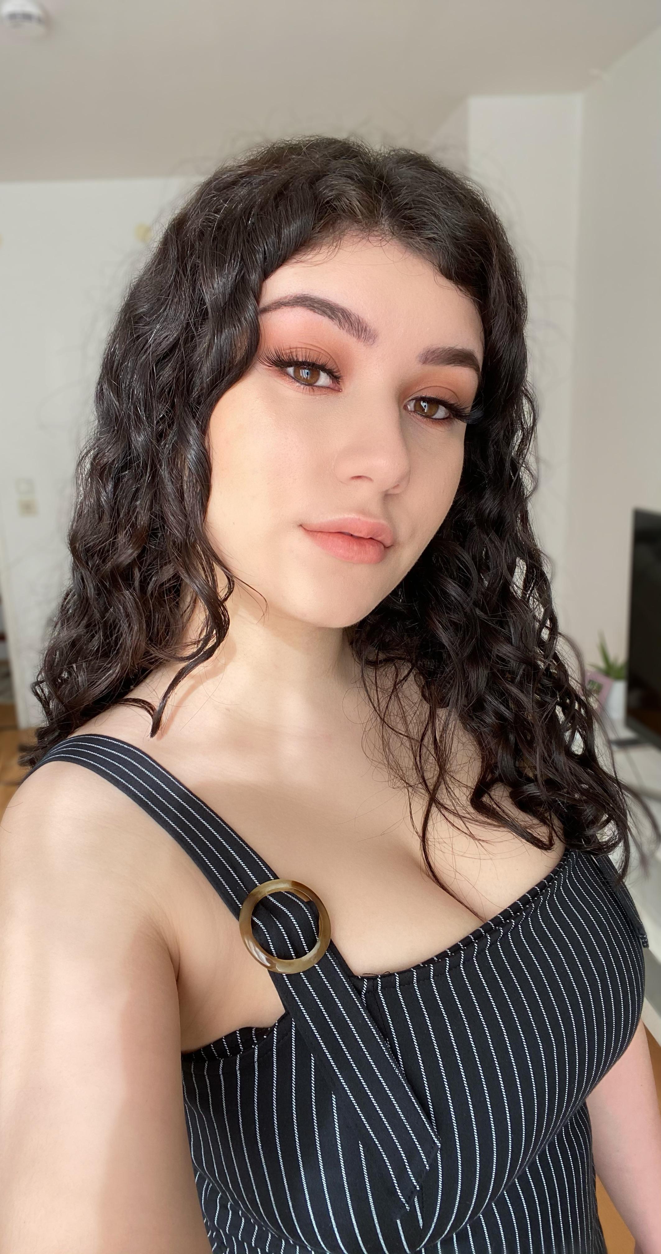 [22F] here we go again ☺️ | Scrolller