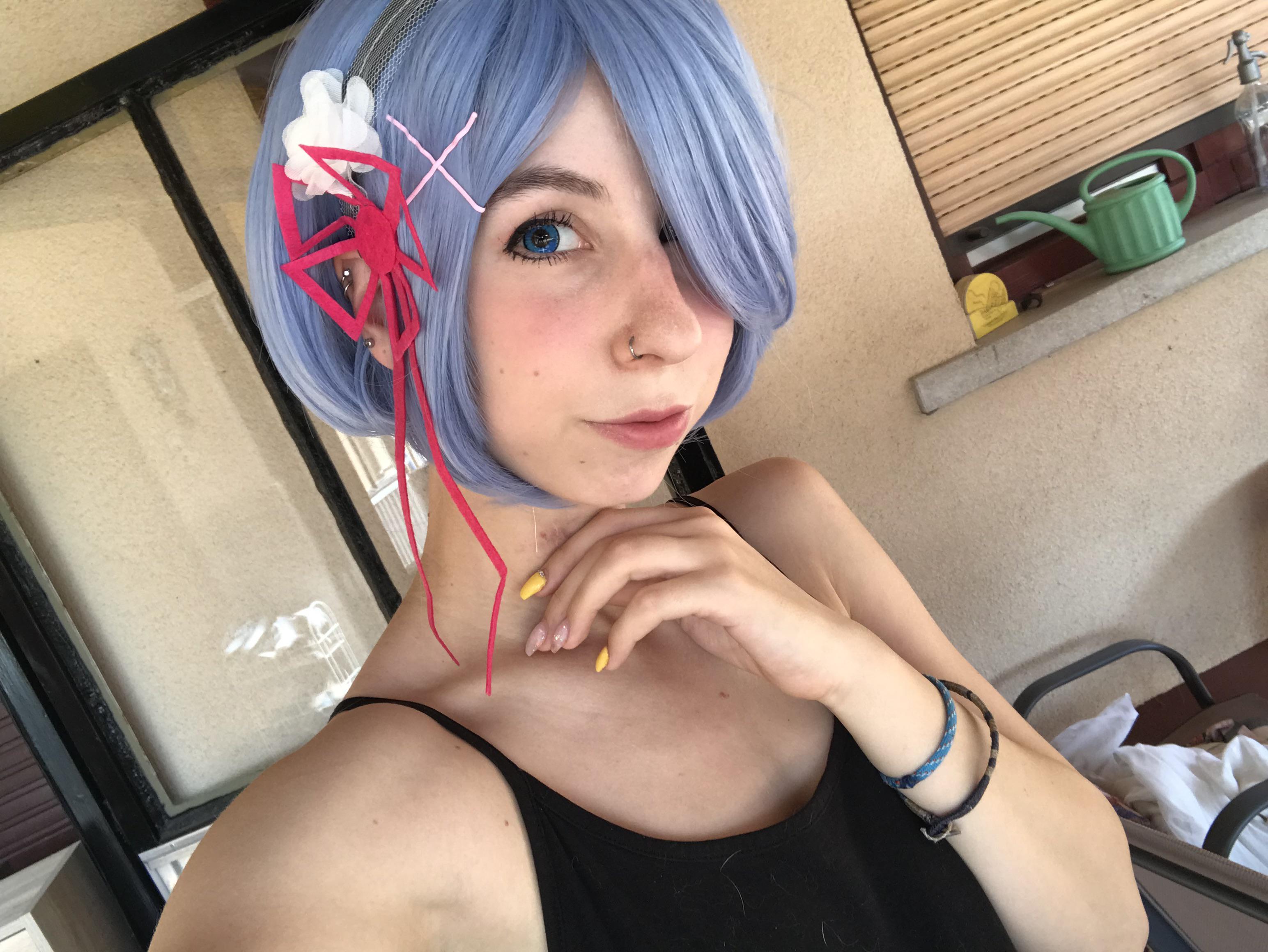How about some cosplay content? 😉 Do you love Rem? | Scrolller