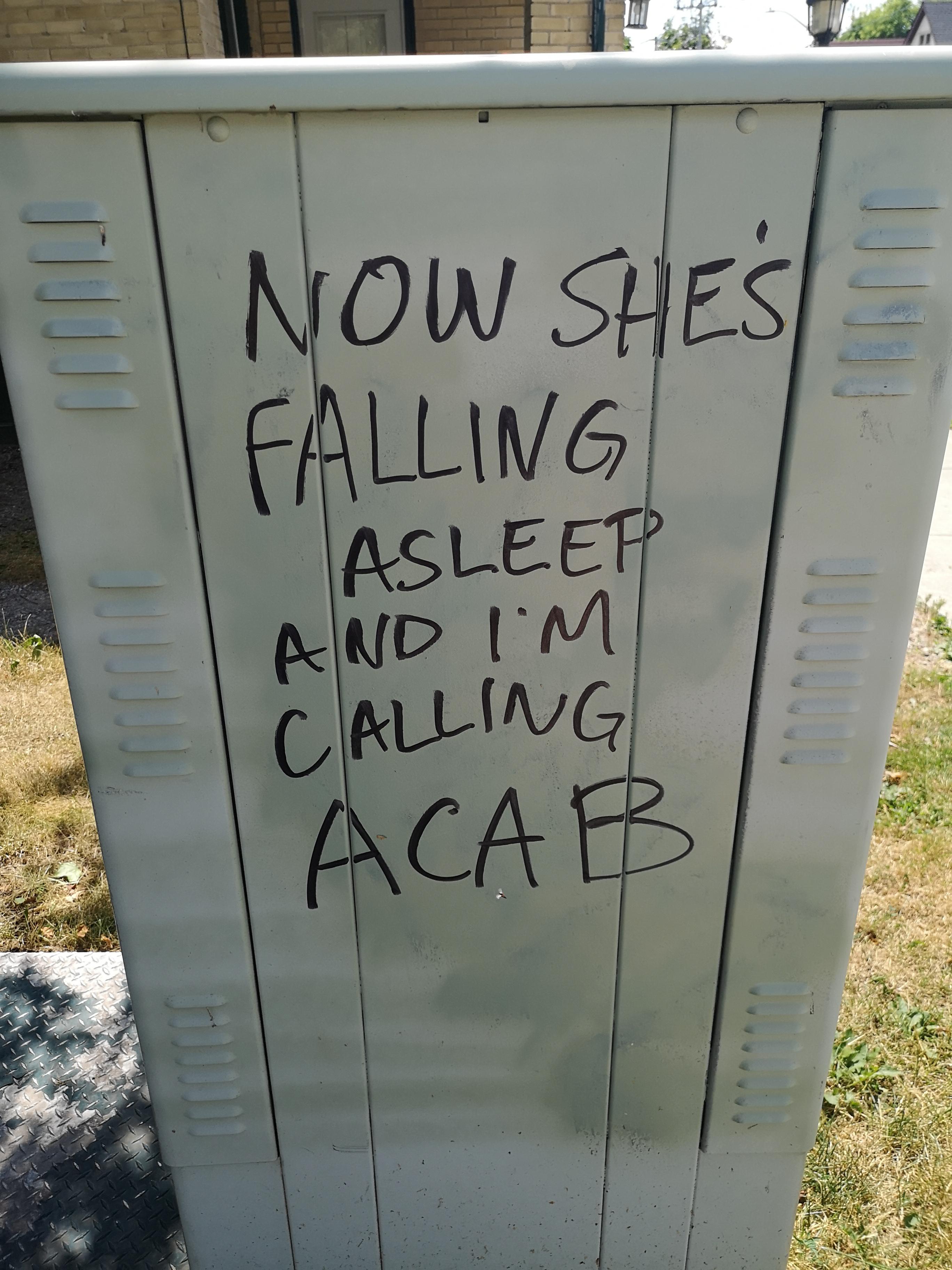 How clever... | Scrolller