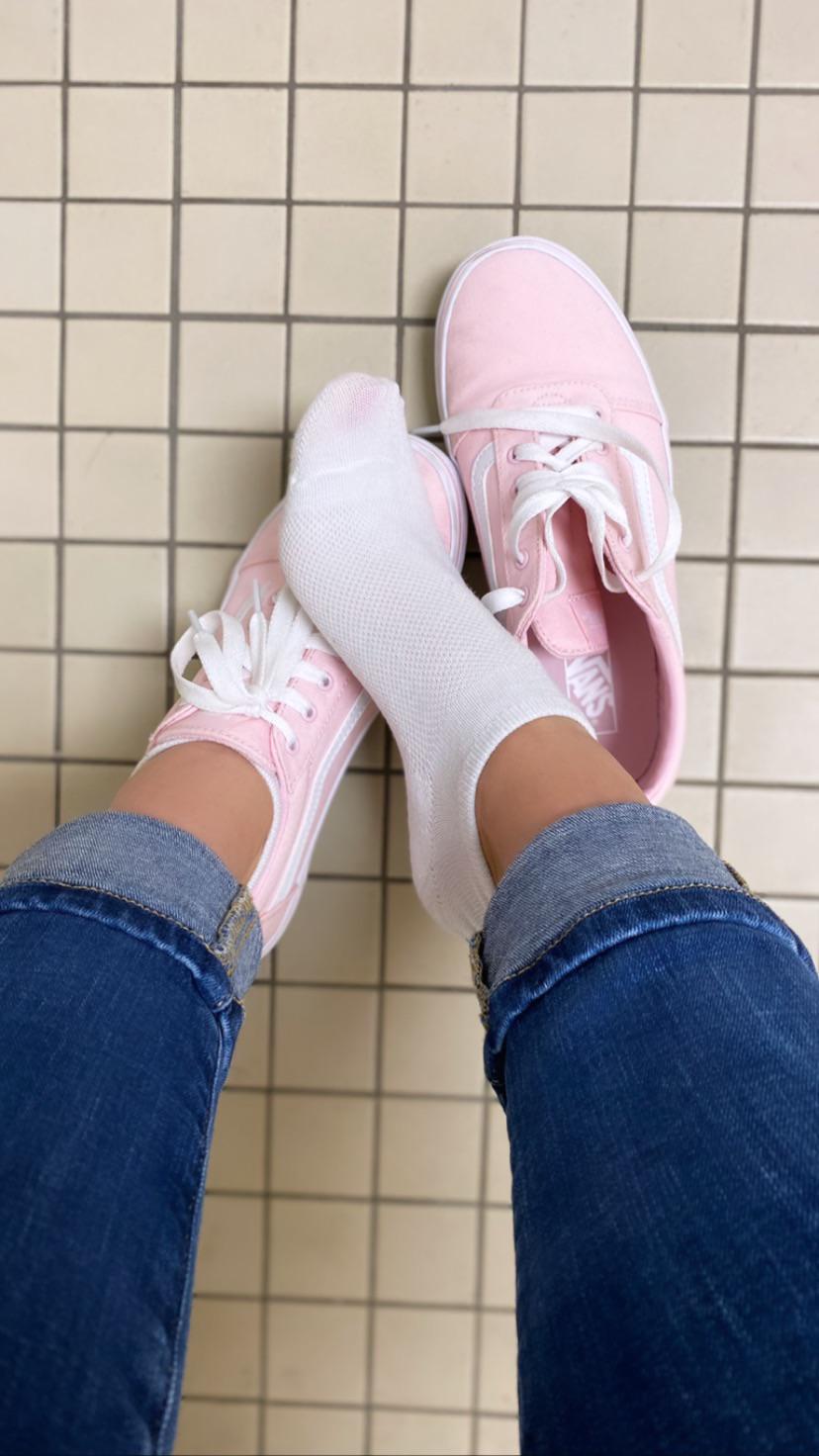 How cute are my pink vans with my white ankle socks?! | Scrolller