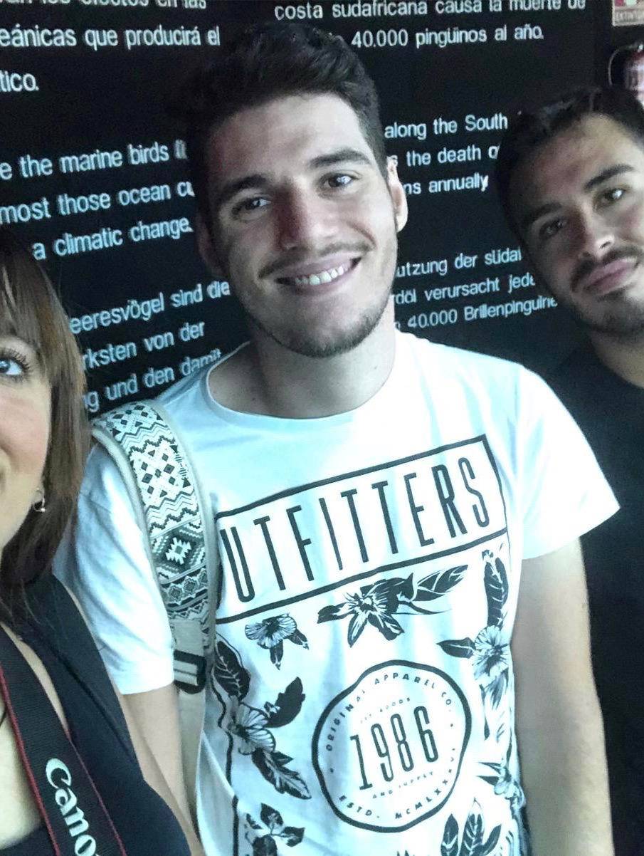 How do I look? | Scrolller