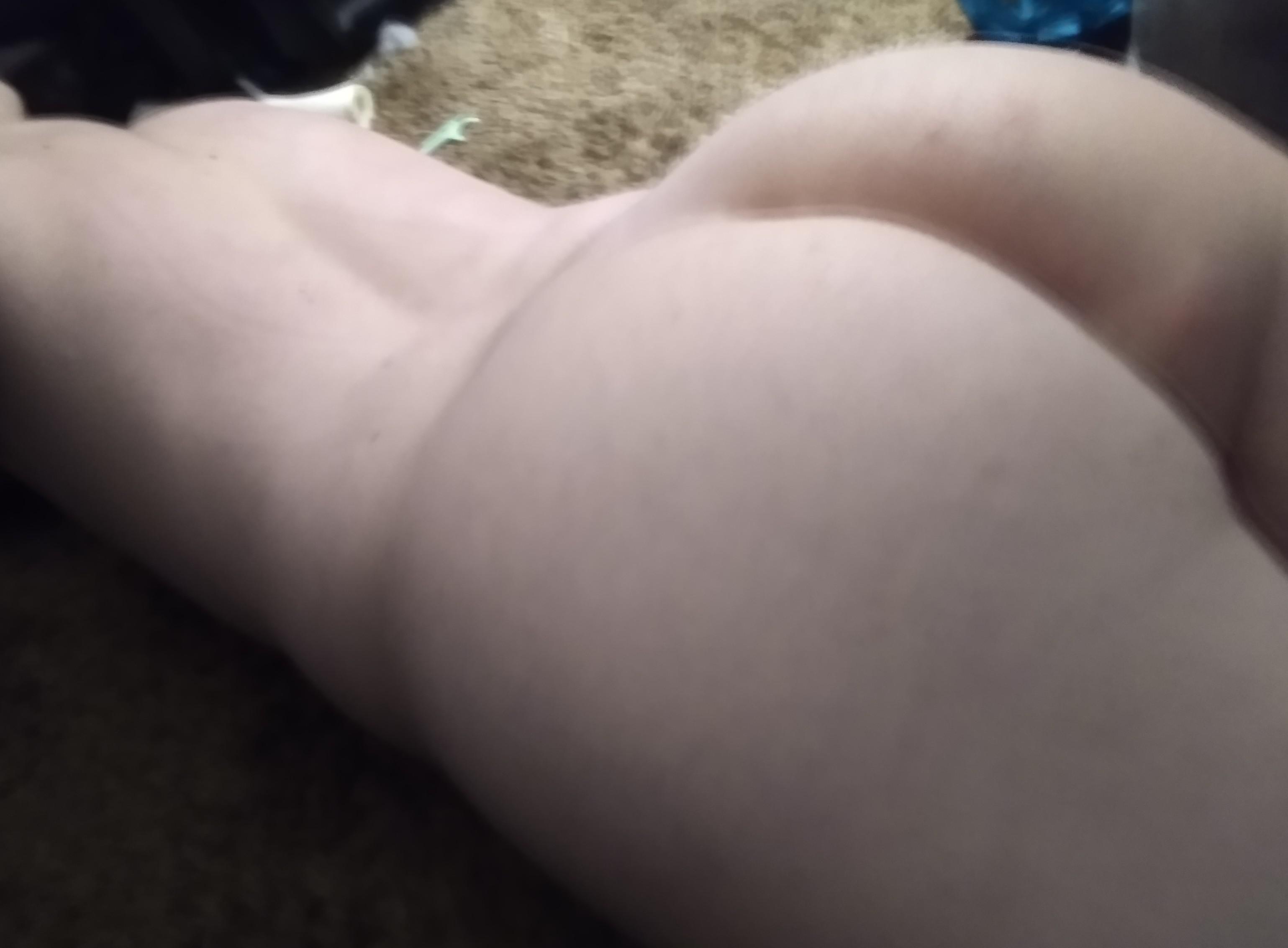 How Does My Ass Look Scrolller