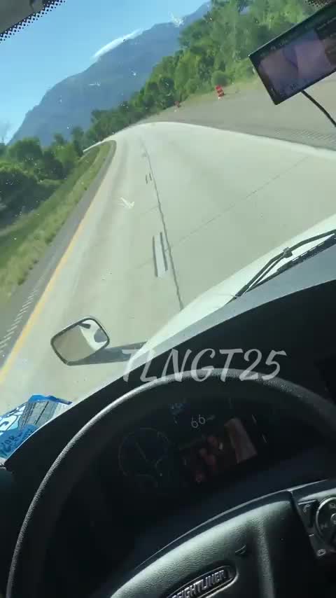 How many trucker titties have you seen on the road | Scrolller