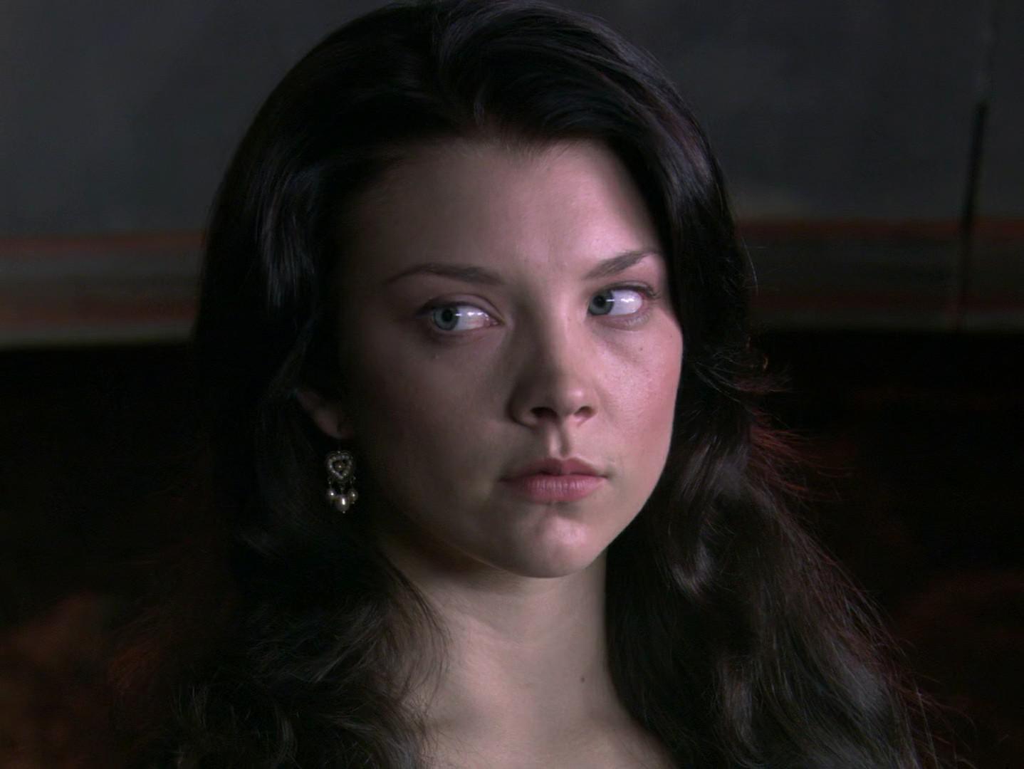 How Roughly Would You Facefuck Natalie Dormer As Anne Boleyn Scrolller