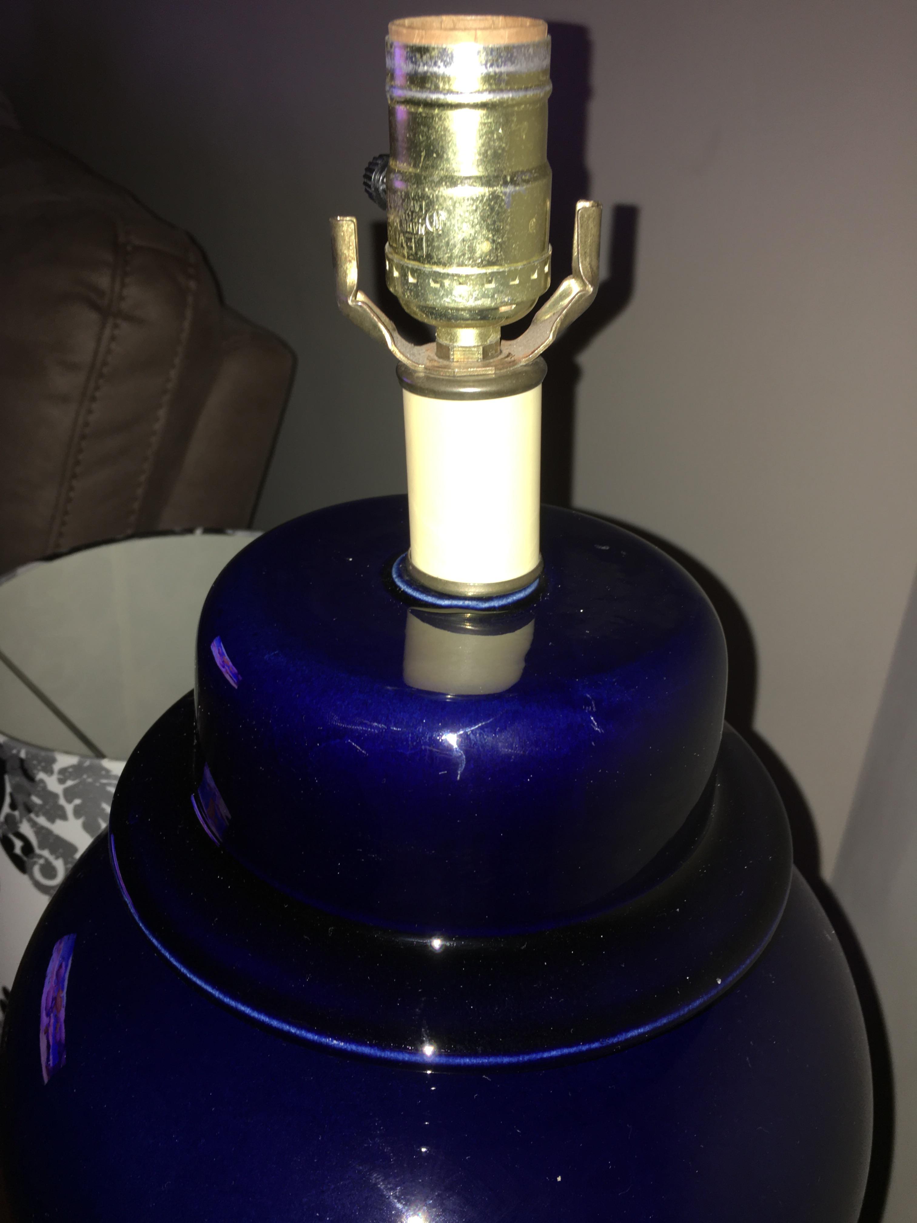 How to fix an old wobbly lamp? | Scrolller