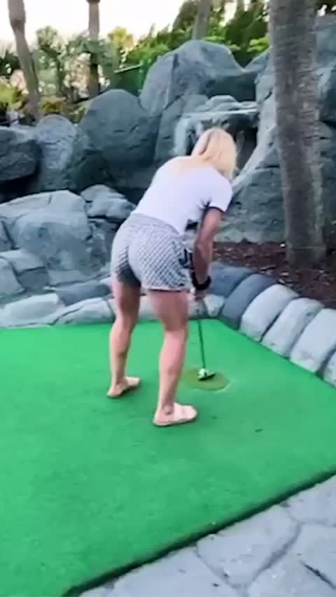 How to play Crazy golf | Scrolller