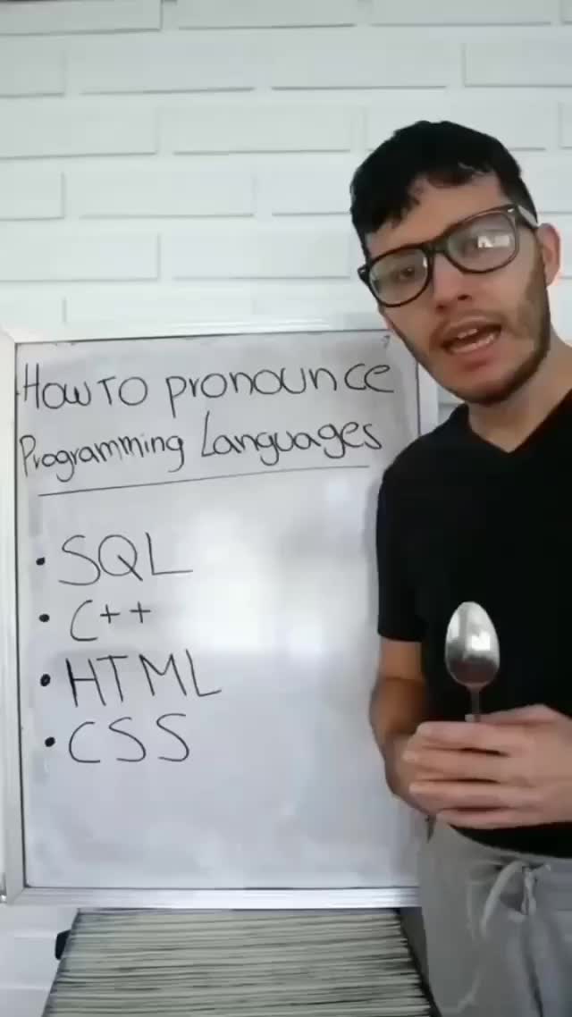How to pronounce programming languages | Scrolller