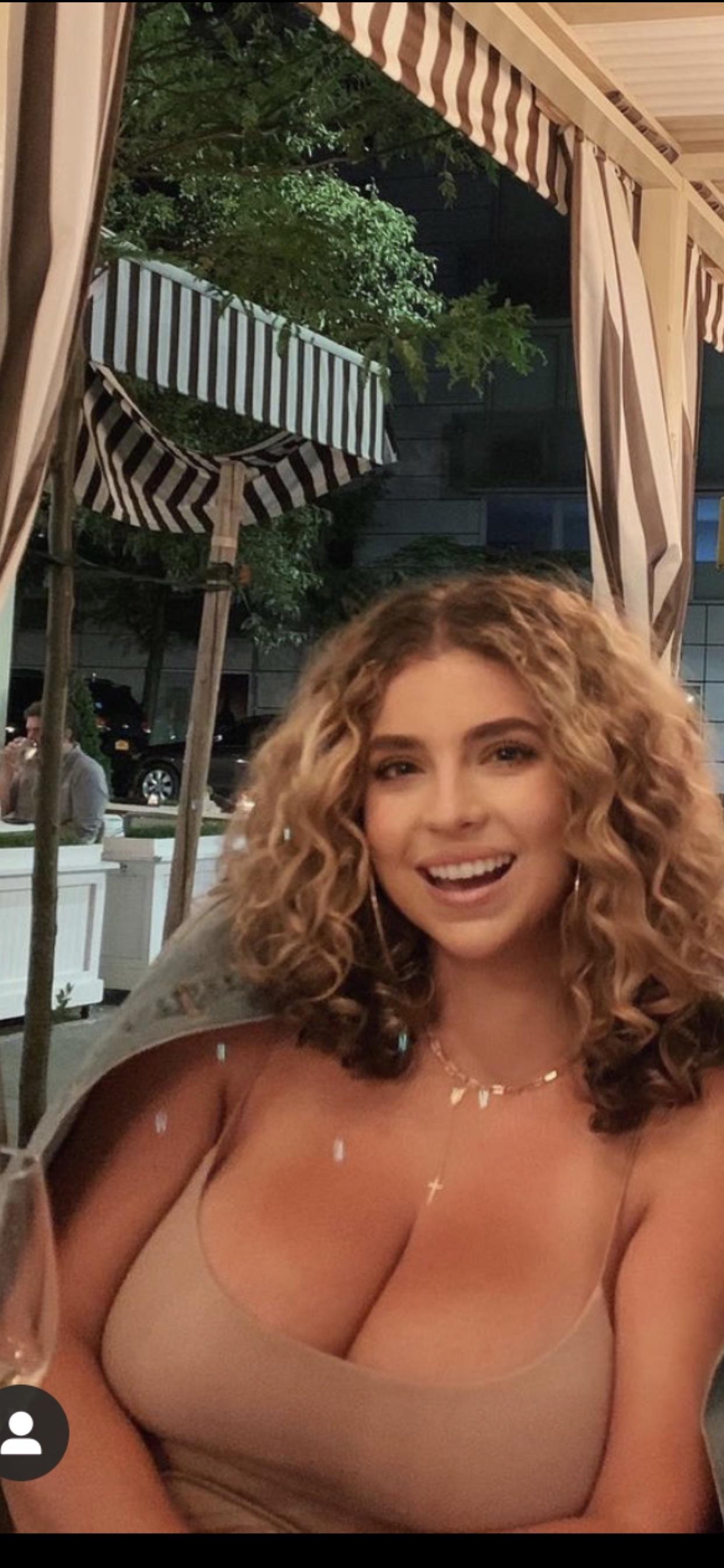 Huge Jugs | Scrolller