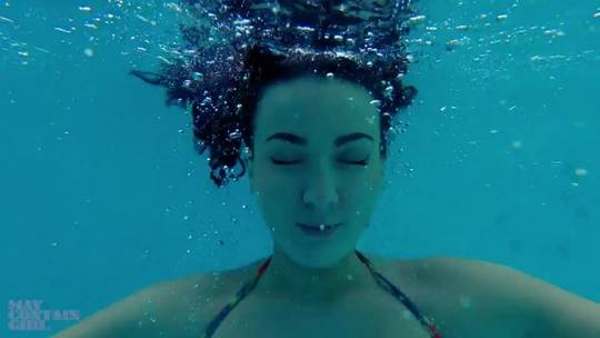 Huge naturals underwater | Scrolller