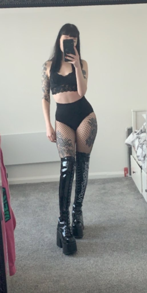 I bet my platforms are bigger than your cock | Scrolller