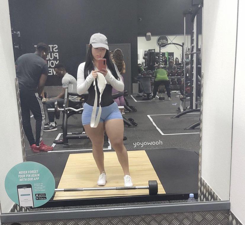 I can only do low weight but my thighs big.[OC] | Scrolller