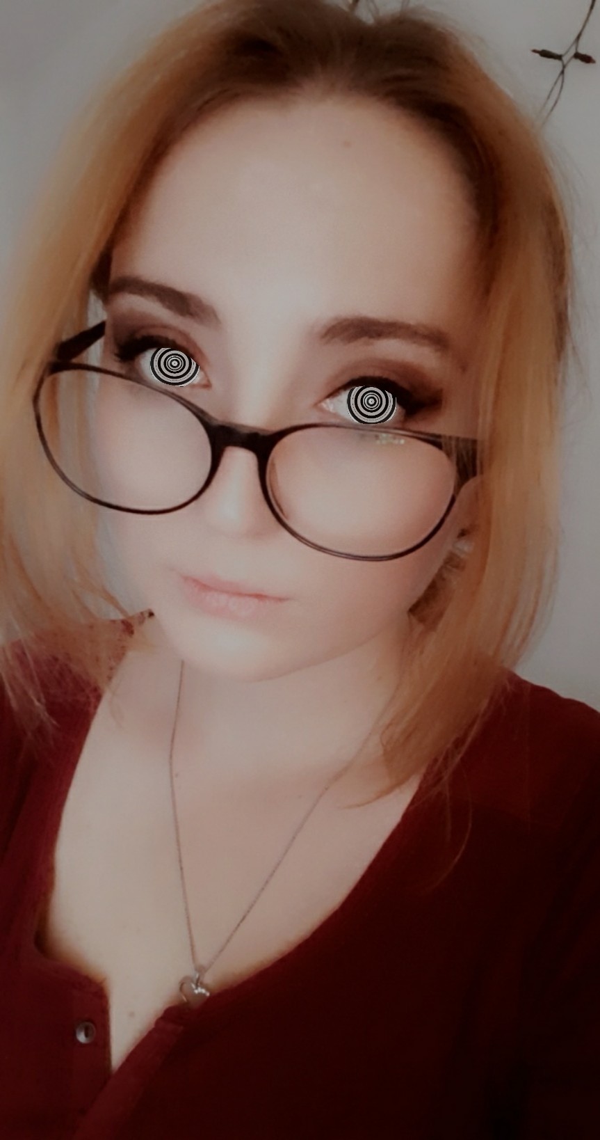 I cannot look away...my thoughts are going blank... | Scrolller