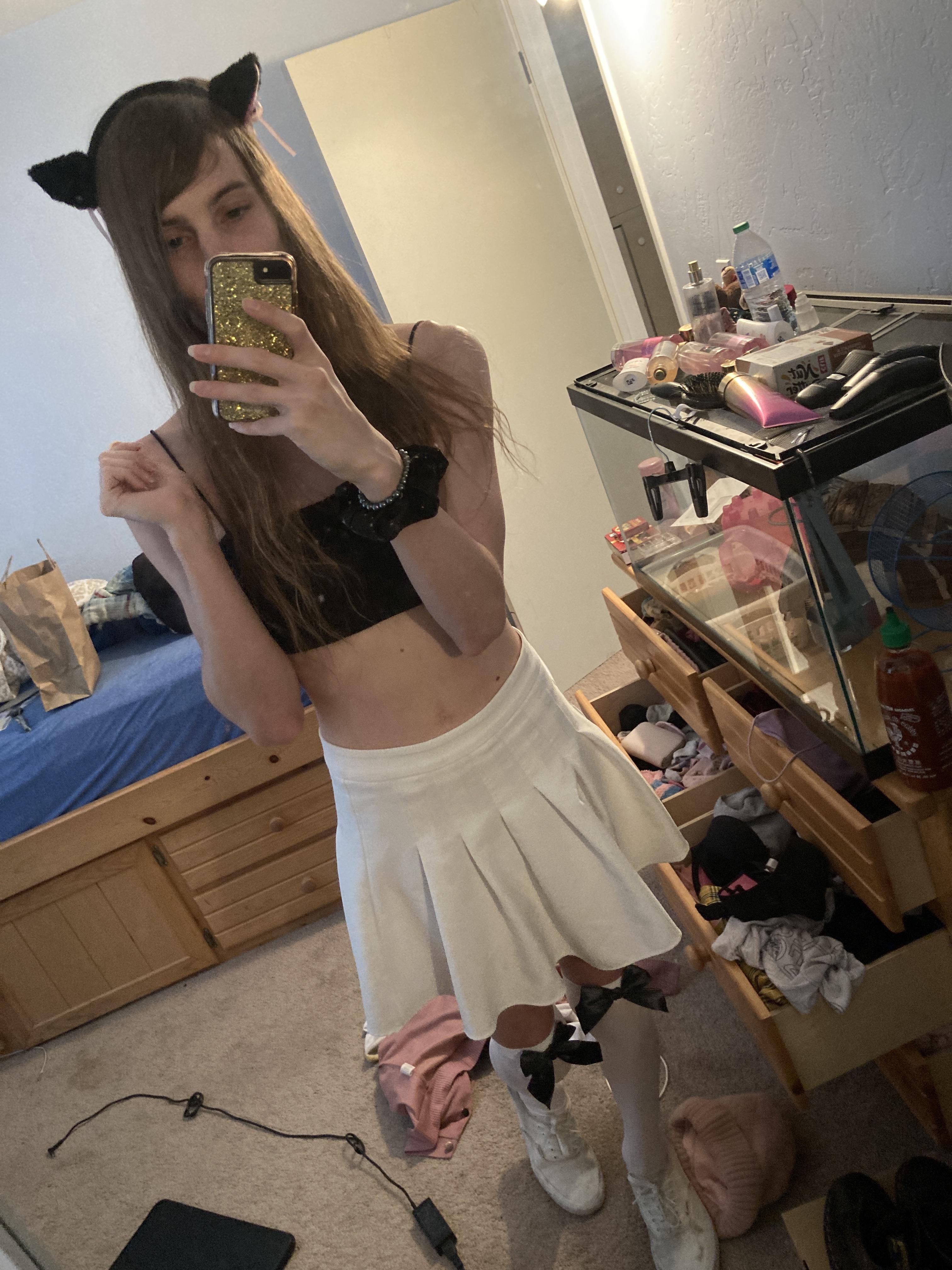 I could be your kitty girl 🐱💗 | Scrolller