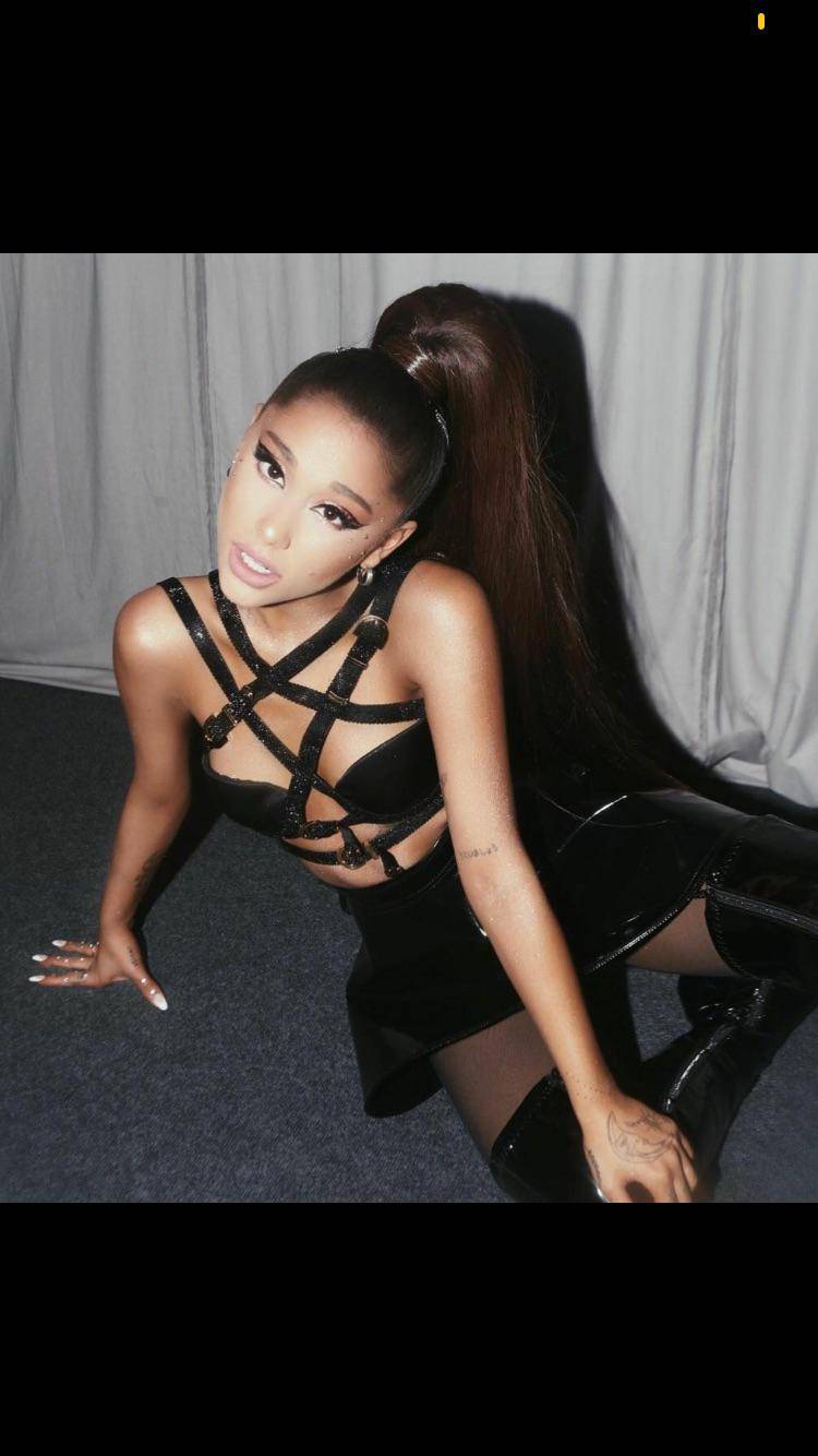 I’d do anything for her | Scrolller