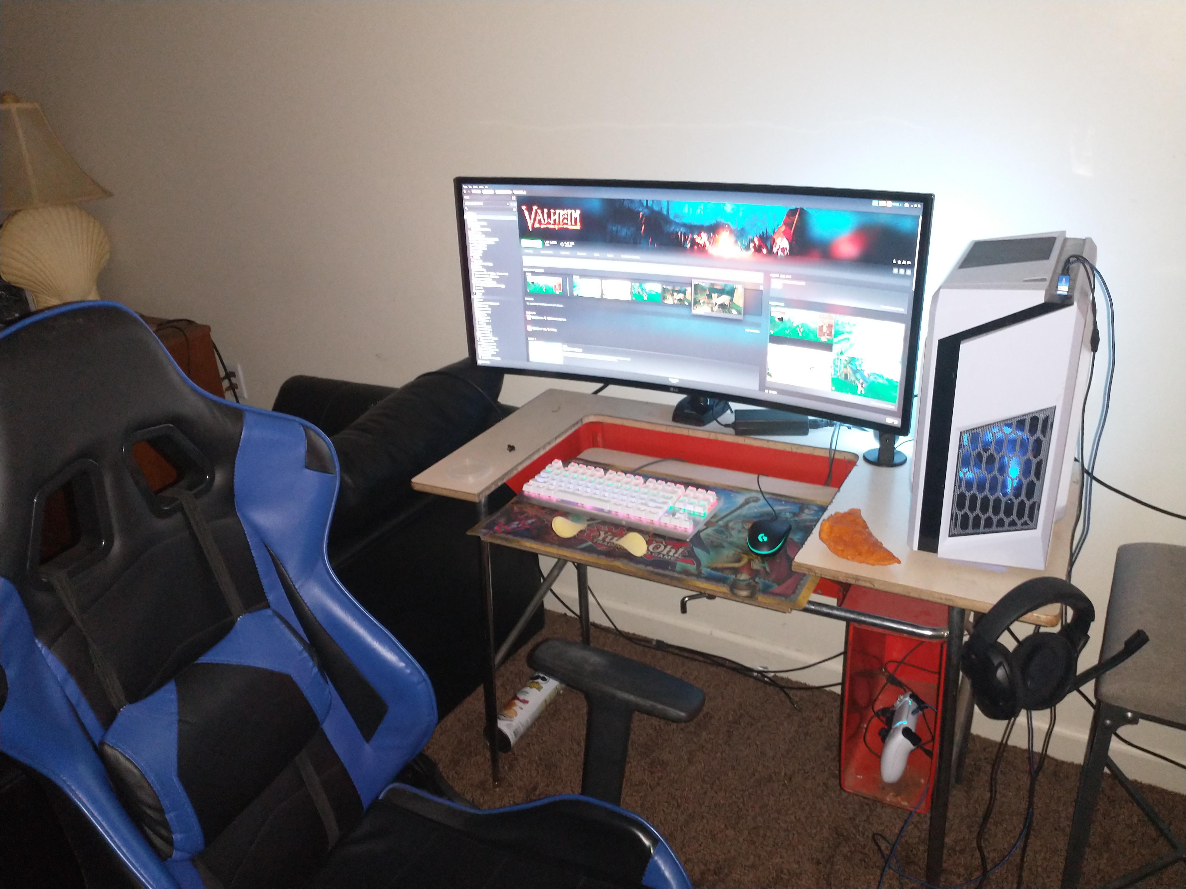 I finally ascended, I plan on getting a bigger desk in a few days | Scrolller