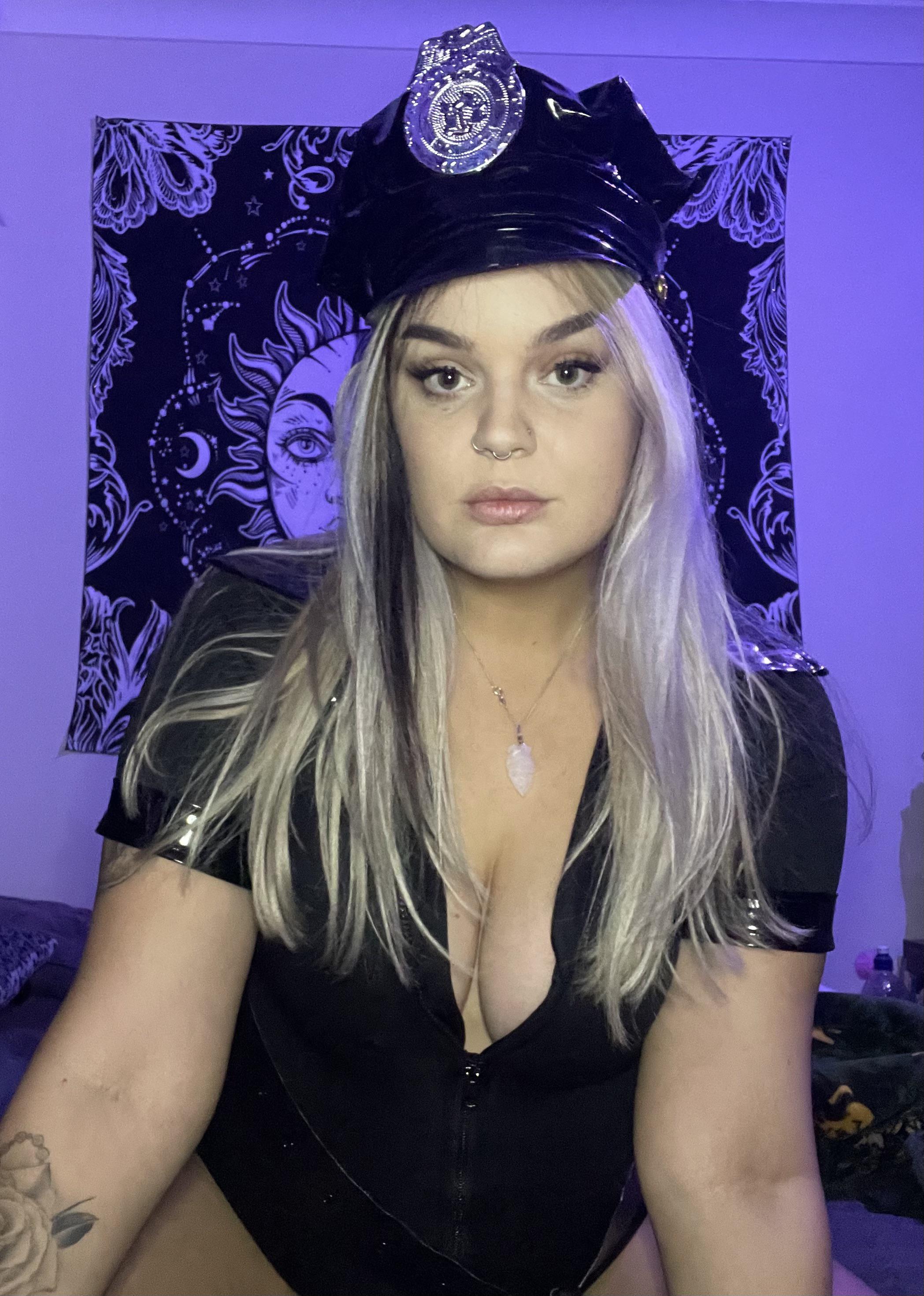 I got a um noise complaint… 🚨😏 | Scrolller