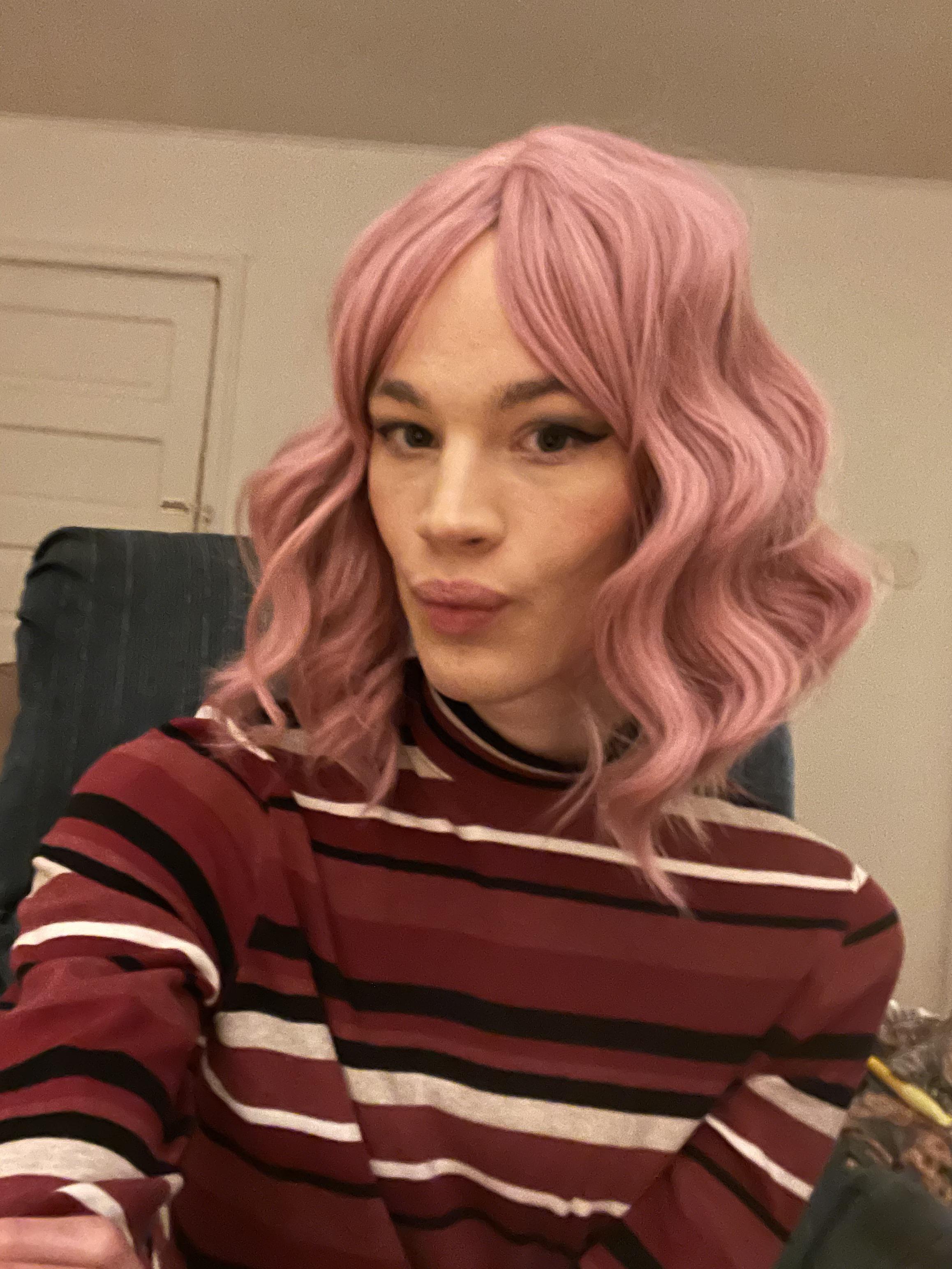 I got a wig! And hrt is 3 weeks away! | Scrolller