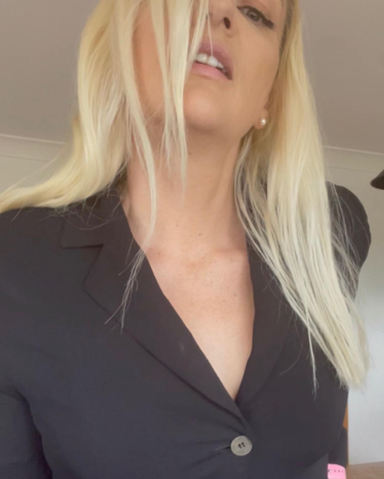 I hope you boys are behaving | Scrolller