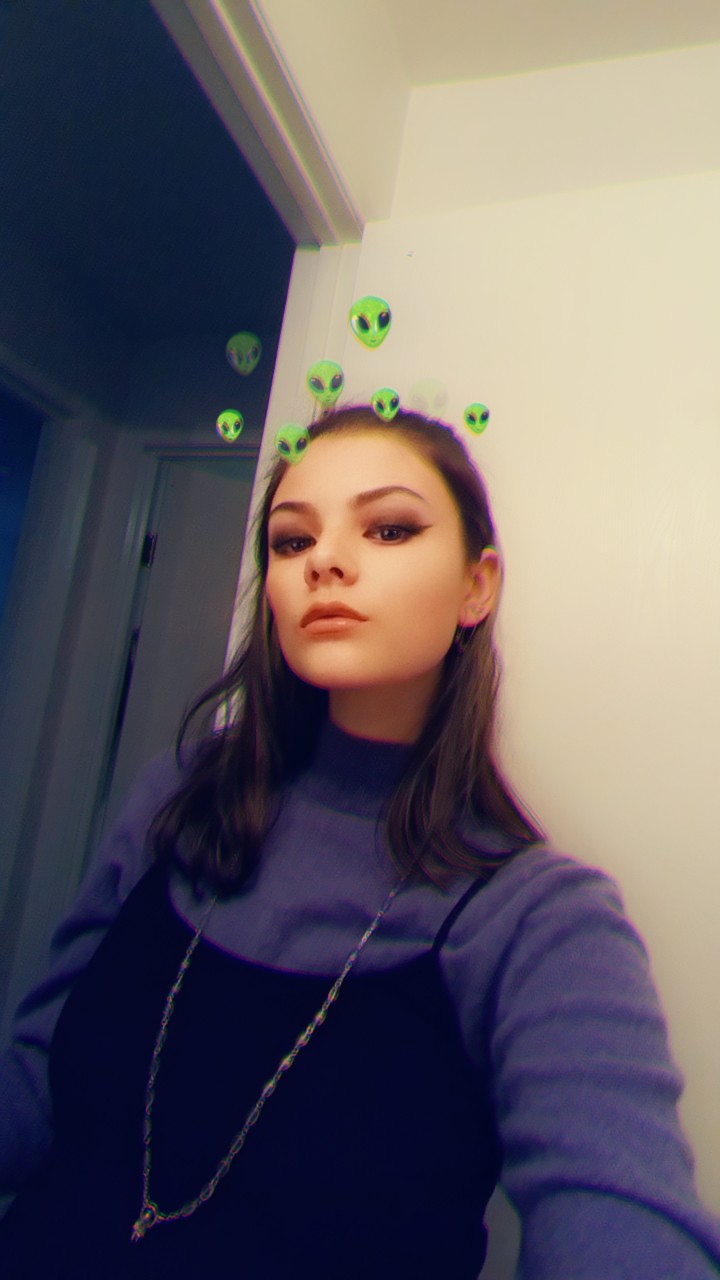 I hope you like my selfie 🤭 | Scrolller