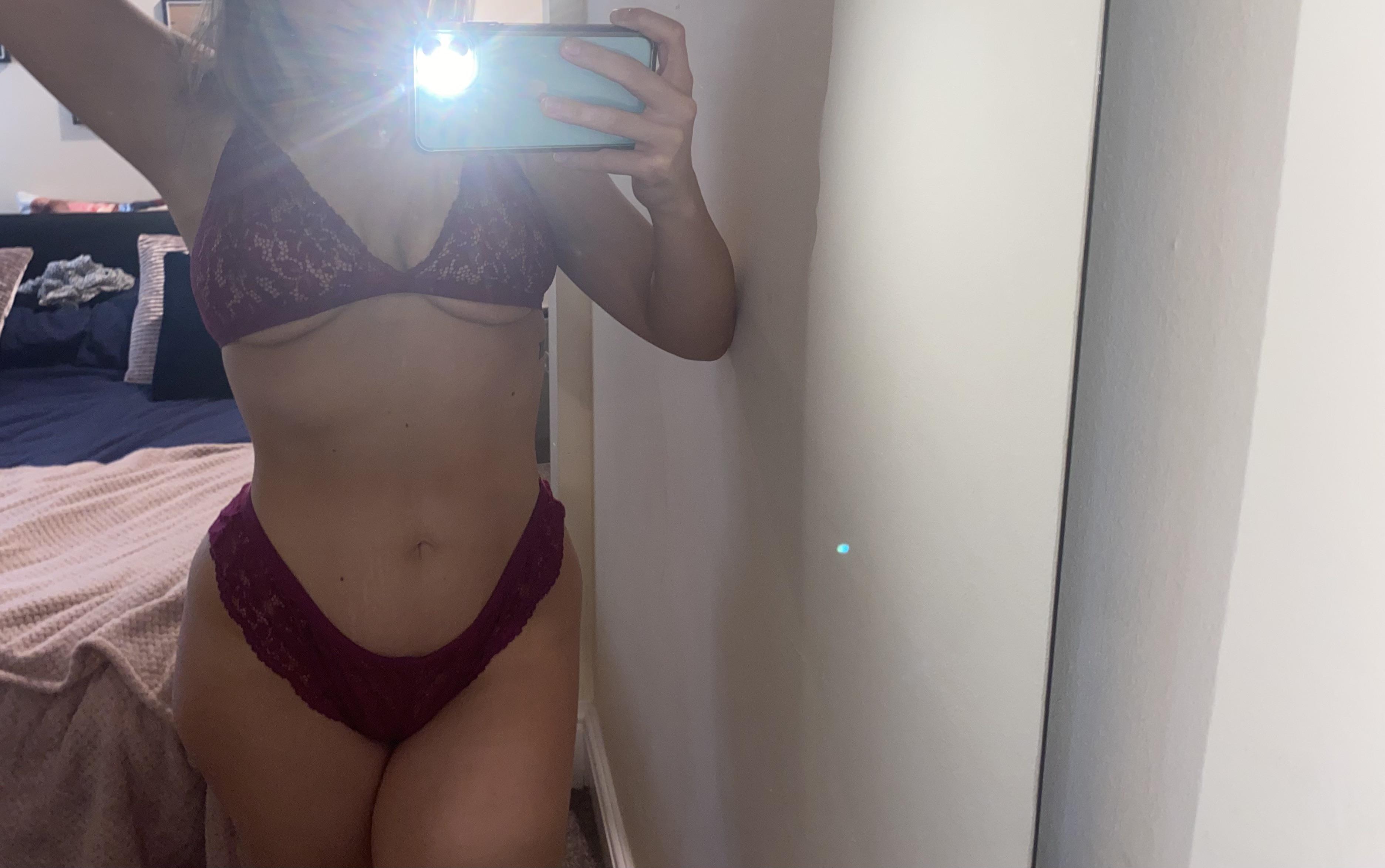 Young, fertile and ready to breed. Can you help? 💋 | Scrolller