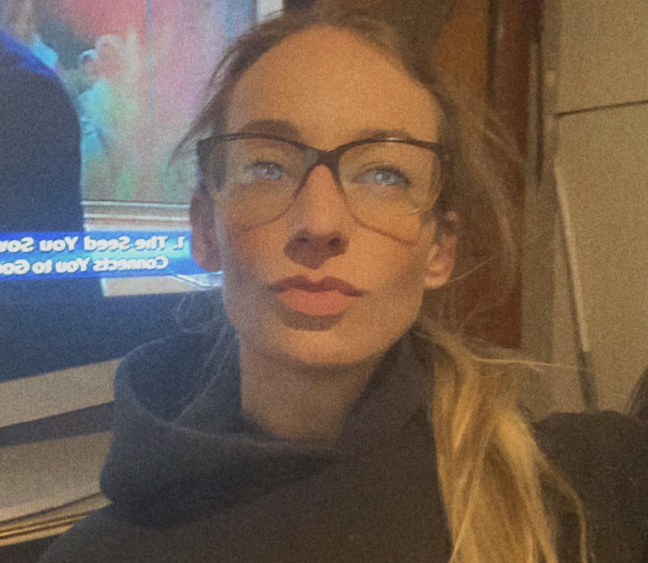 I just wanted to post a SFW photo with my glasses today | Scrolller