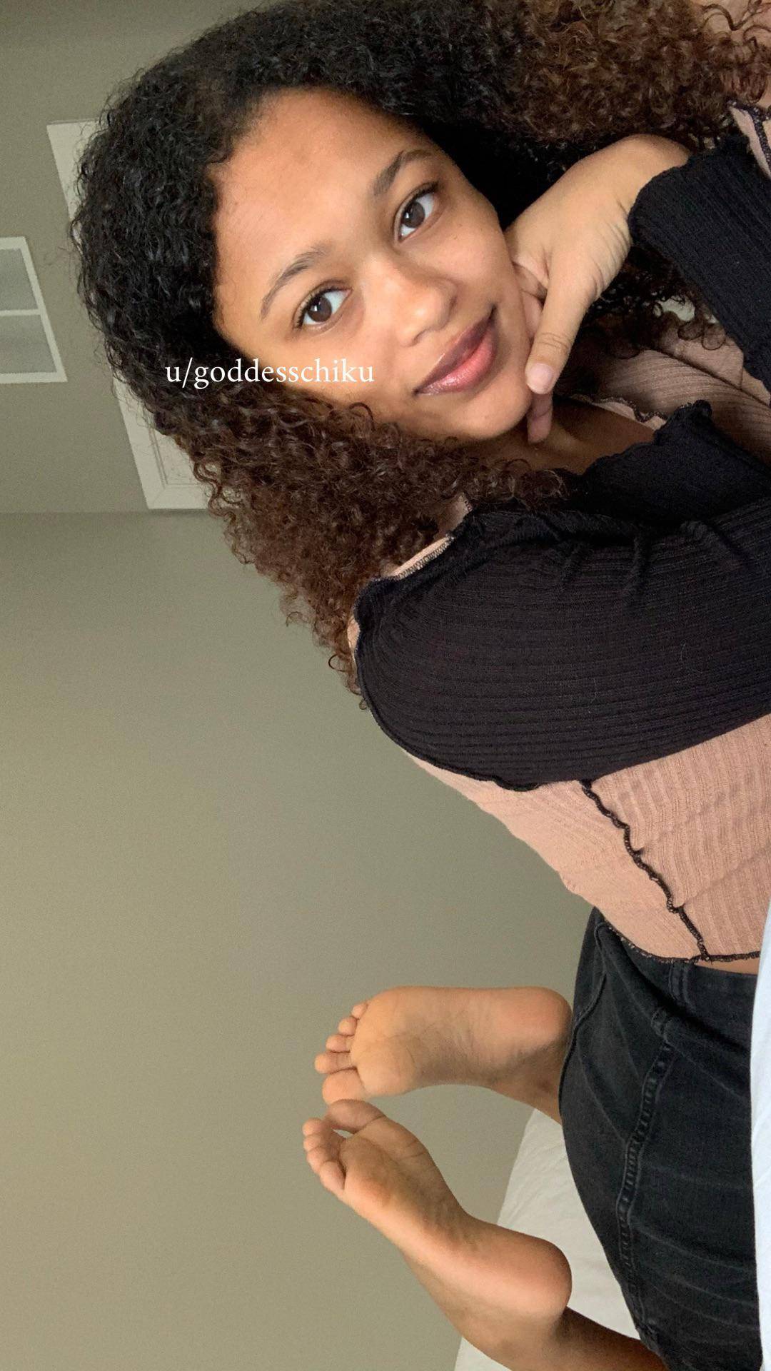 innocent looking but i bite | Scrolller