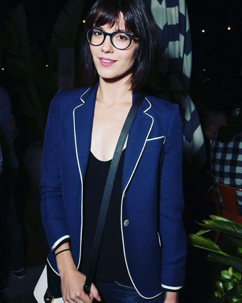 I Love Her With Glasses Scrolller