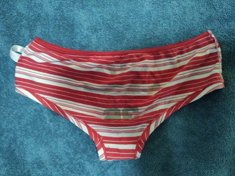 I love jerk off with my sis panties 🤤💦 dm if you want to know more ...