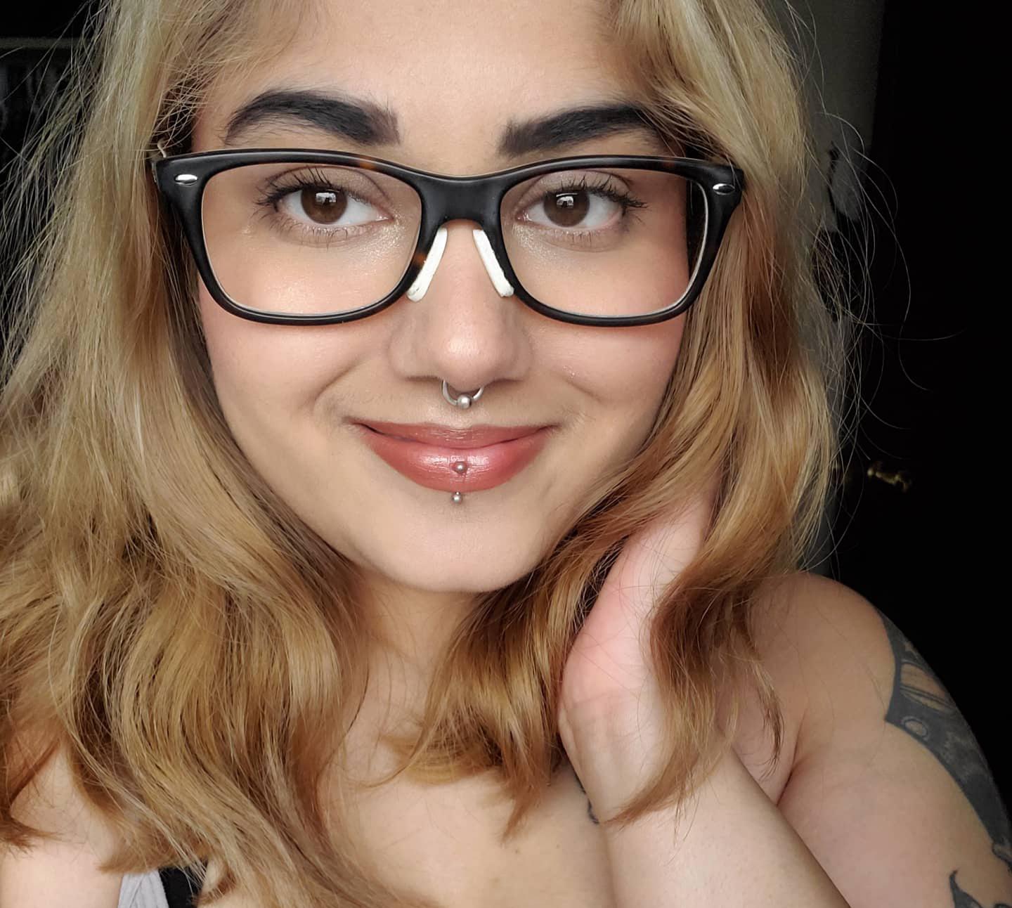 I love my big dorky glasses. 💜 | Scrolller