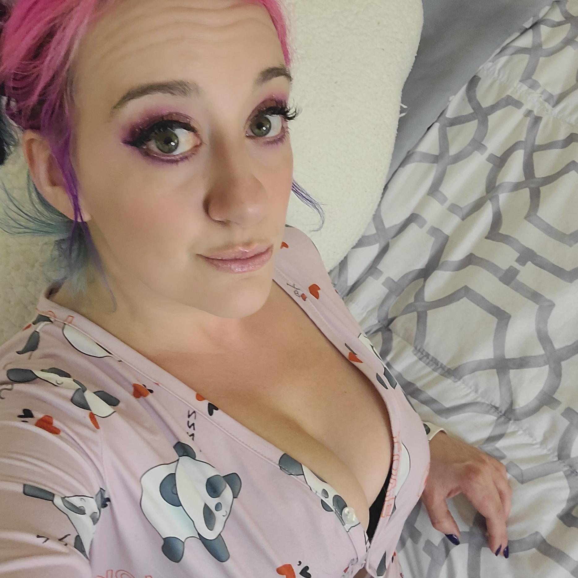 I love my panda onesie! | Scrolller