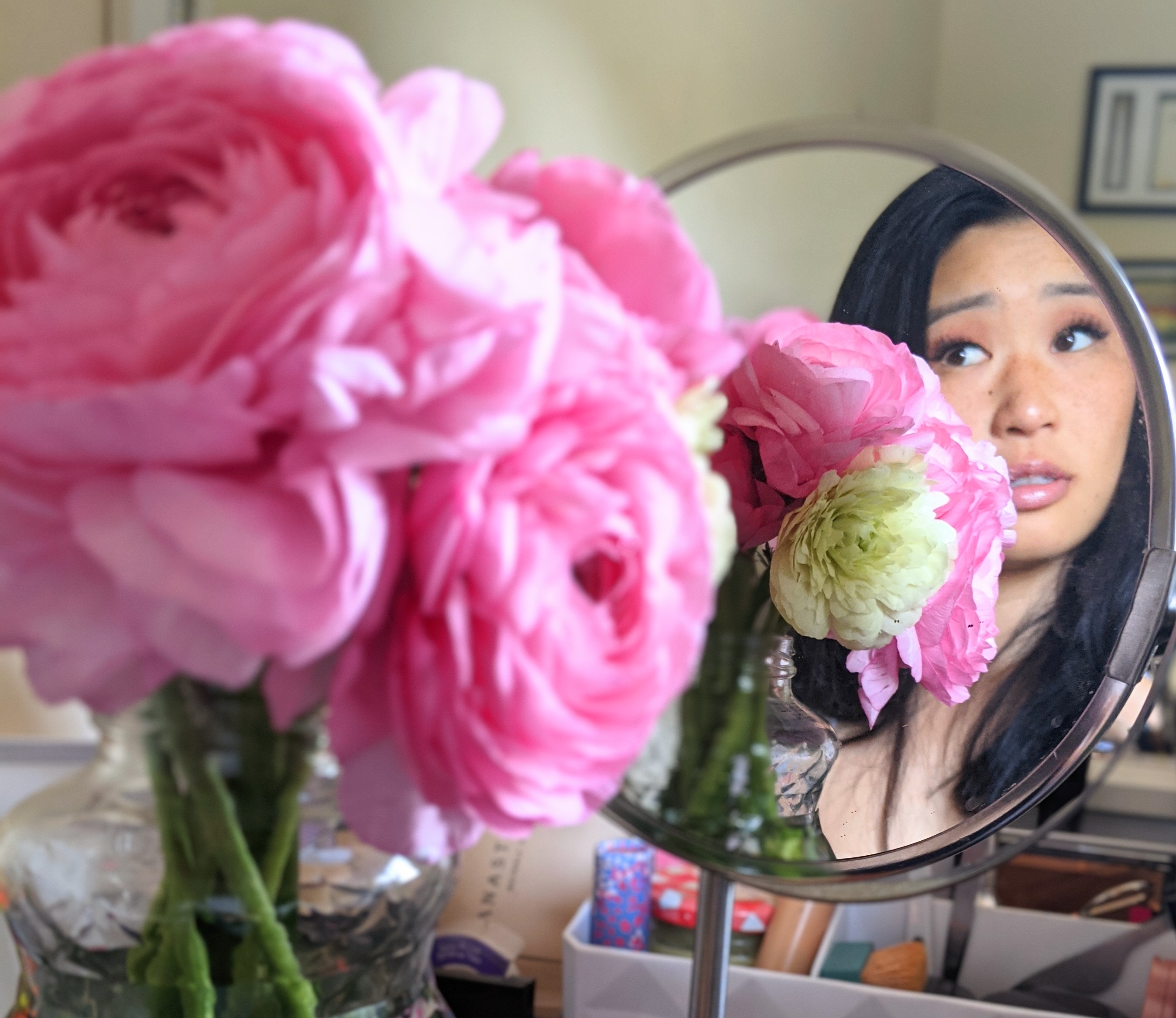 I love peonies; they're my favorite flower 🥰 | Scrolller