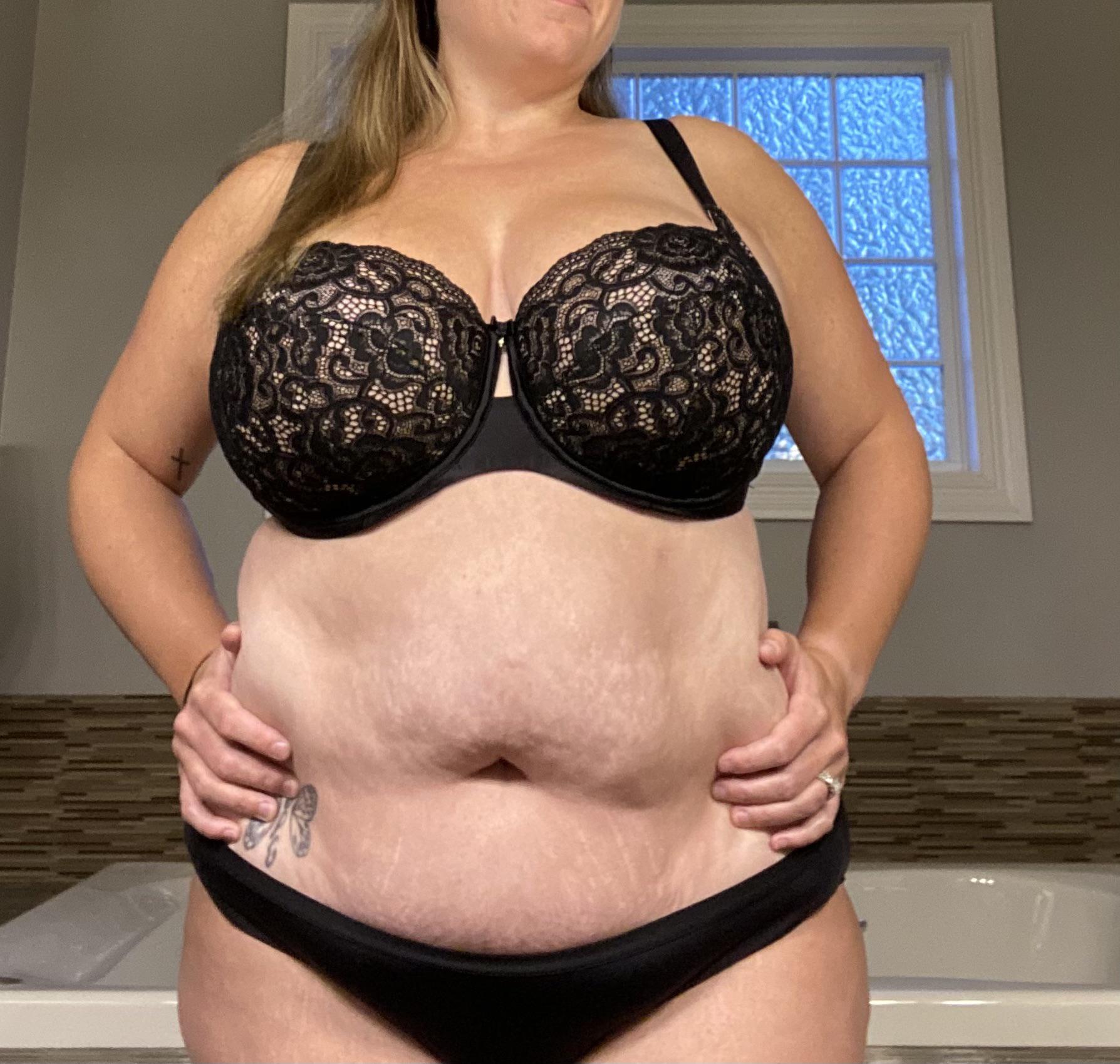 I love simple black. What’s your color preference? | Scrolller