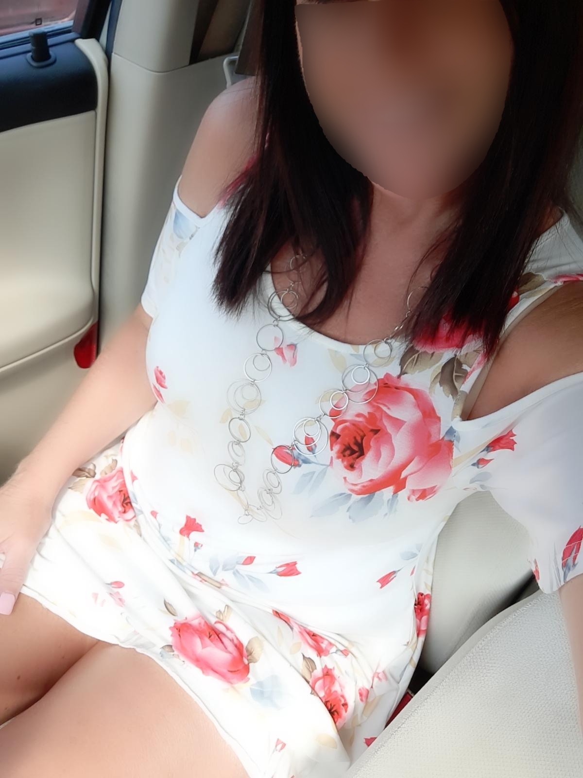 I love this dress, and so do guys who think they'll get a peek! ;) [F56] Female 56 | Scrolller
