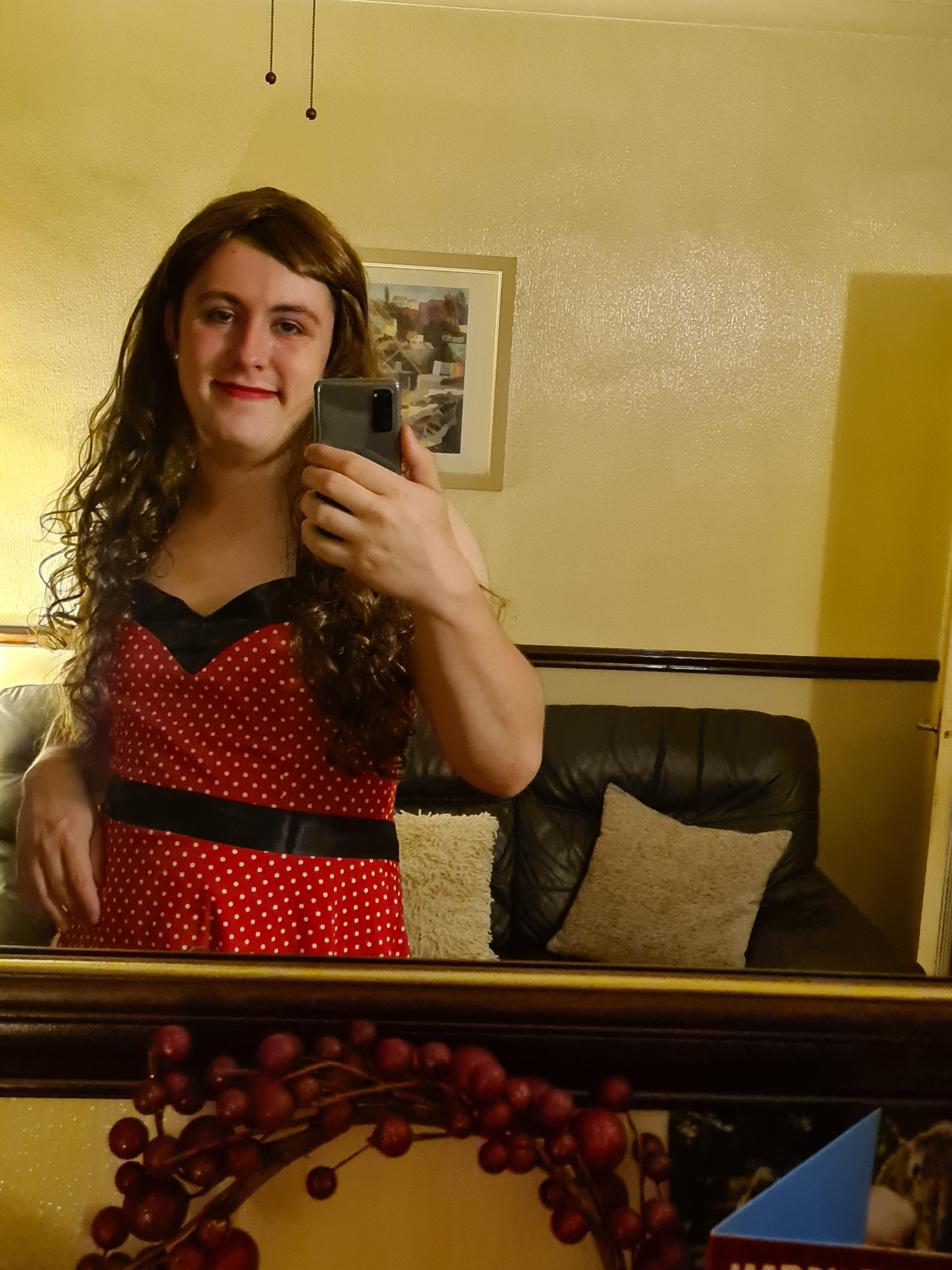 I love this dress! Need to expand my collection! | Scrolller